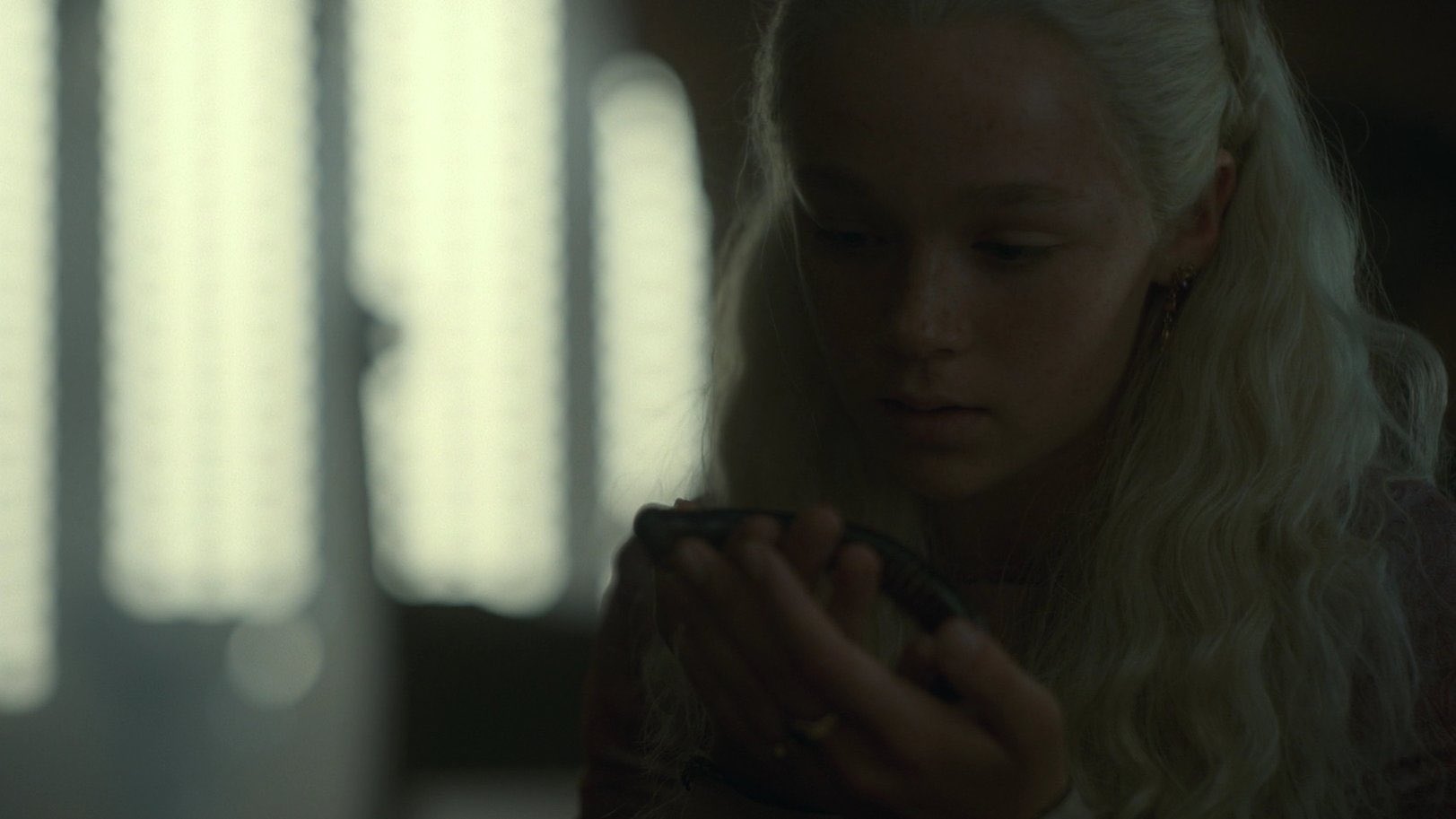 Azor Ahai on Twitter: "هيلينا تارغيريان حالمه ام لا؟ في الحلقة السابقة بعد م اليسنت وعدت ايموند ...