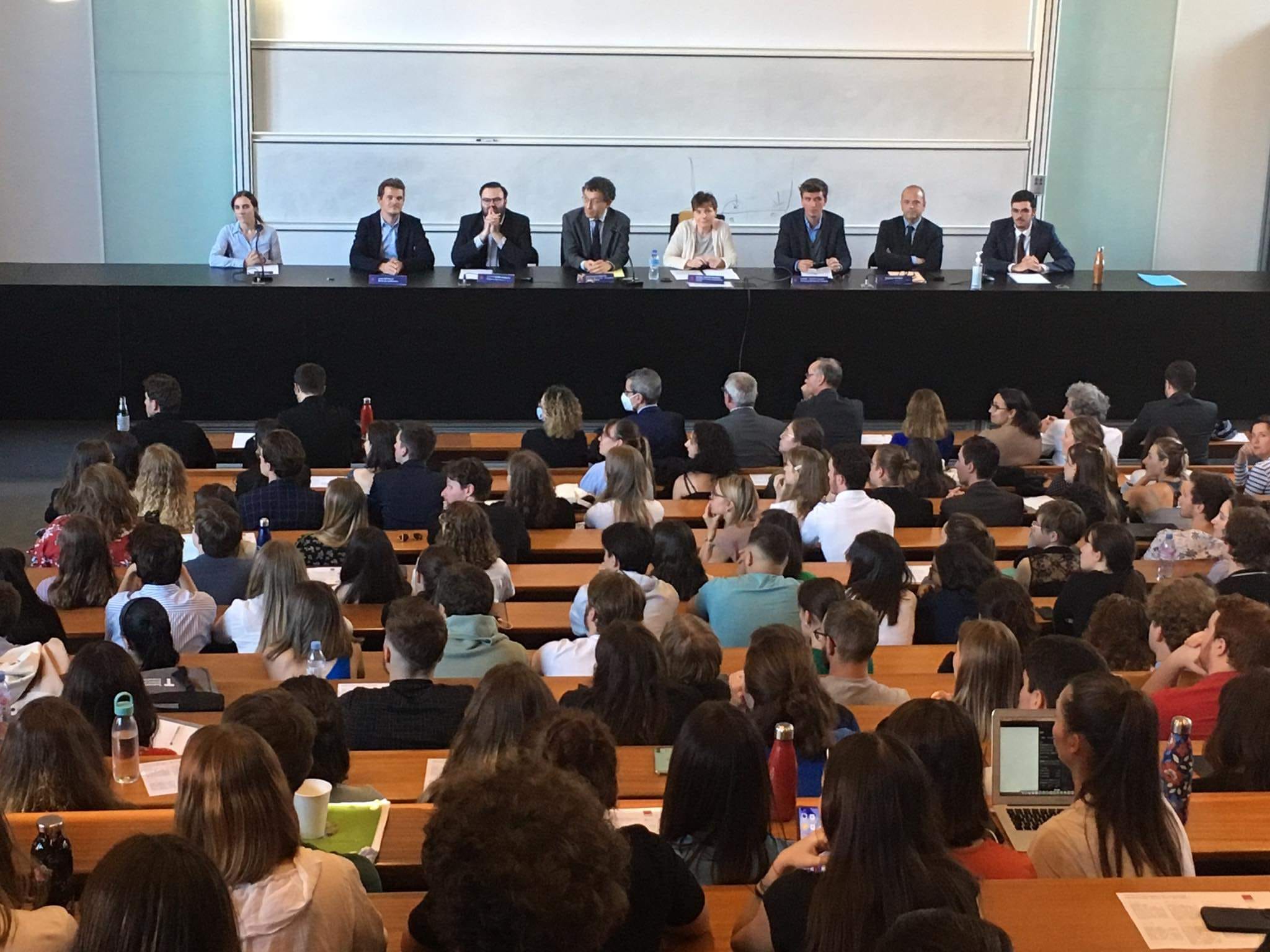 Master droit public général (@MasterDPGUT1) / Twitter