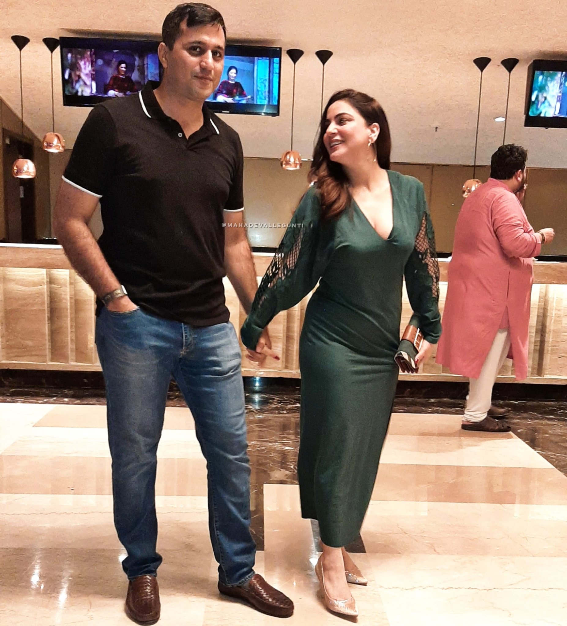 Shraddha Arya Husband