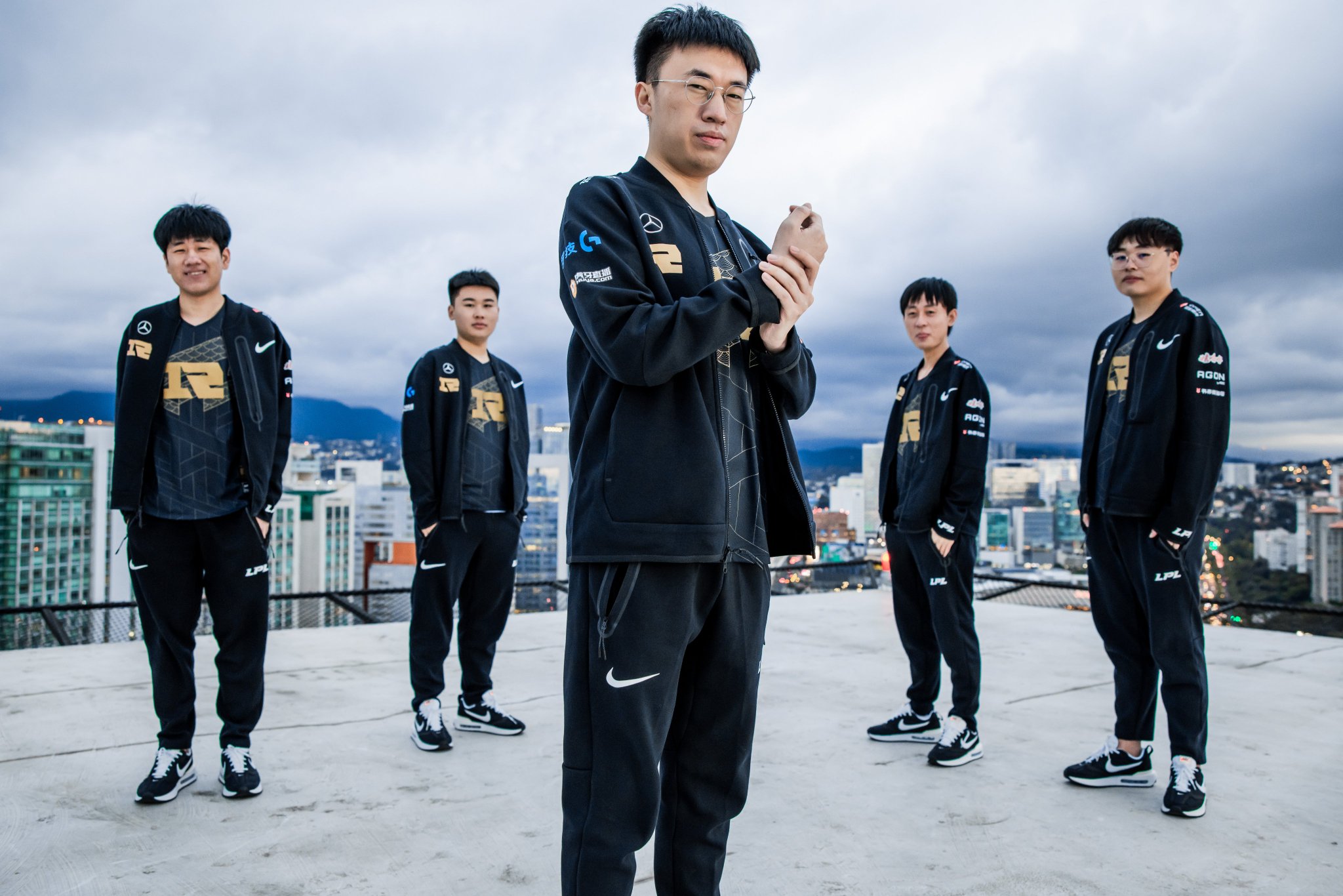 LoL Esports on Twitter: "#LPL versus #LJL: @RNG versus @teamDFM face off now for the last spot ...