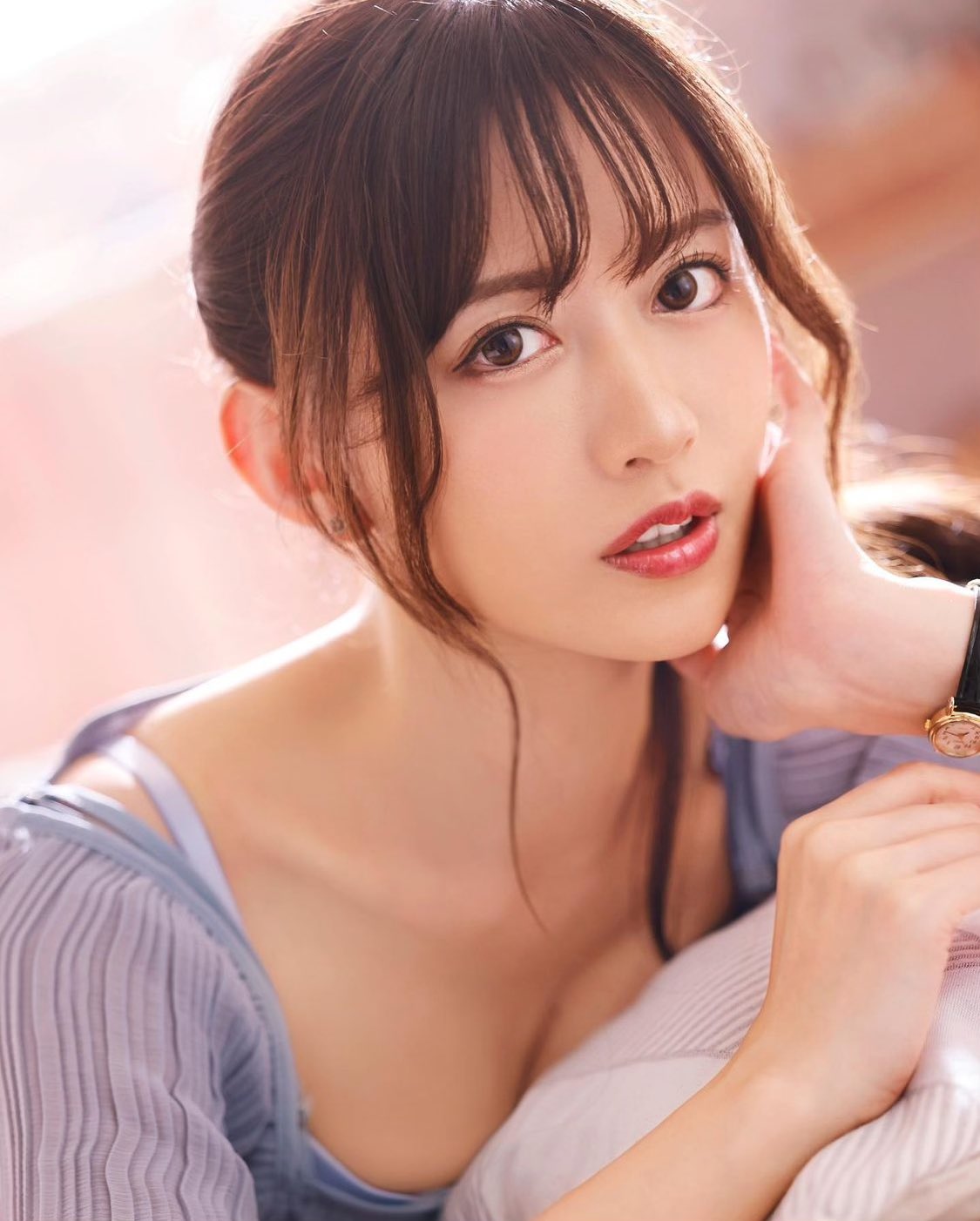 希島あいり Airi Kijima 💐:*. on Twitter: "起きたらおはようといいねして♡ https://t.co/dz6PcAx9Zi" / Twitter