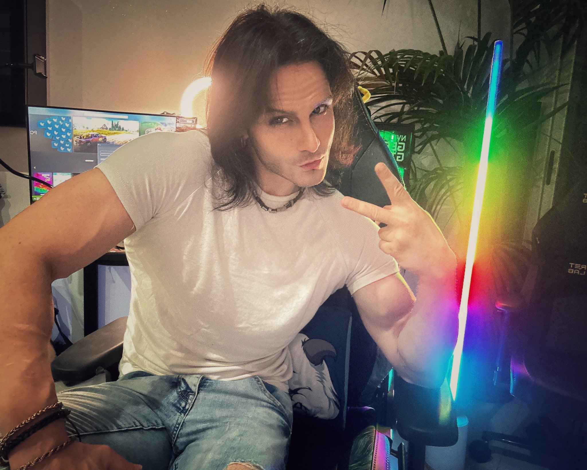 Taryn (Amon 😈) on Twitter: "Back Together! 🎉 ️ https://t.co/lUrlhofu7S ...