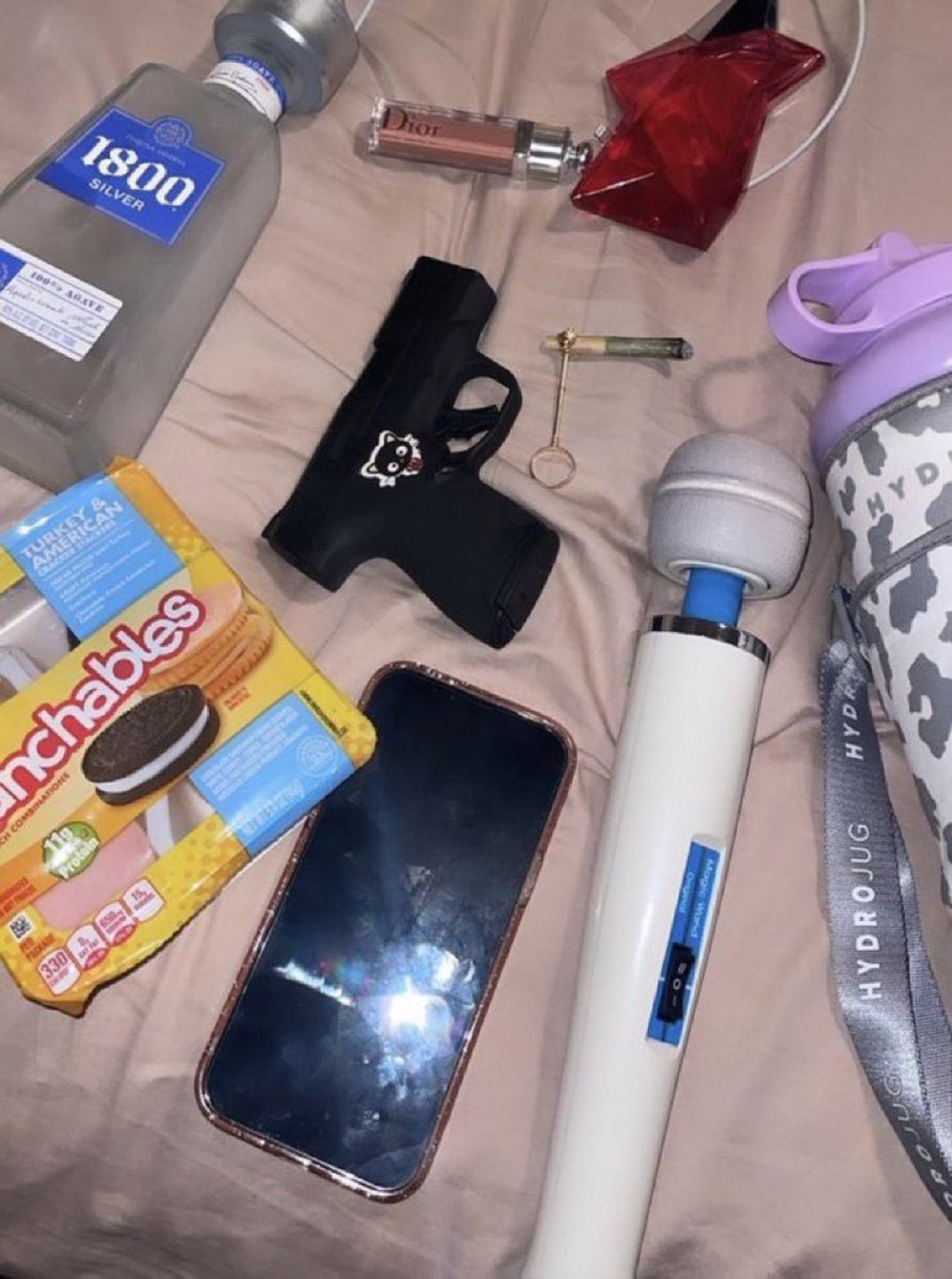 hatsune mitski on Twitter: "https://t.co/pyg0X77zDM" / Twitter