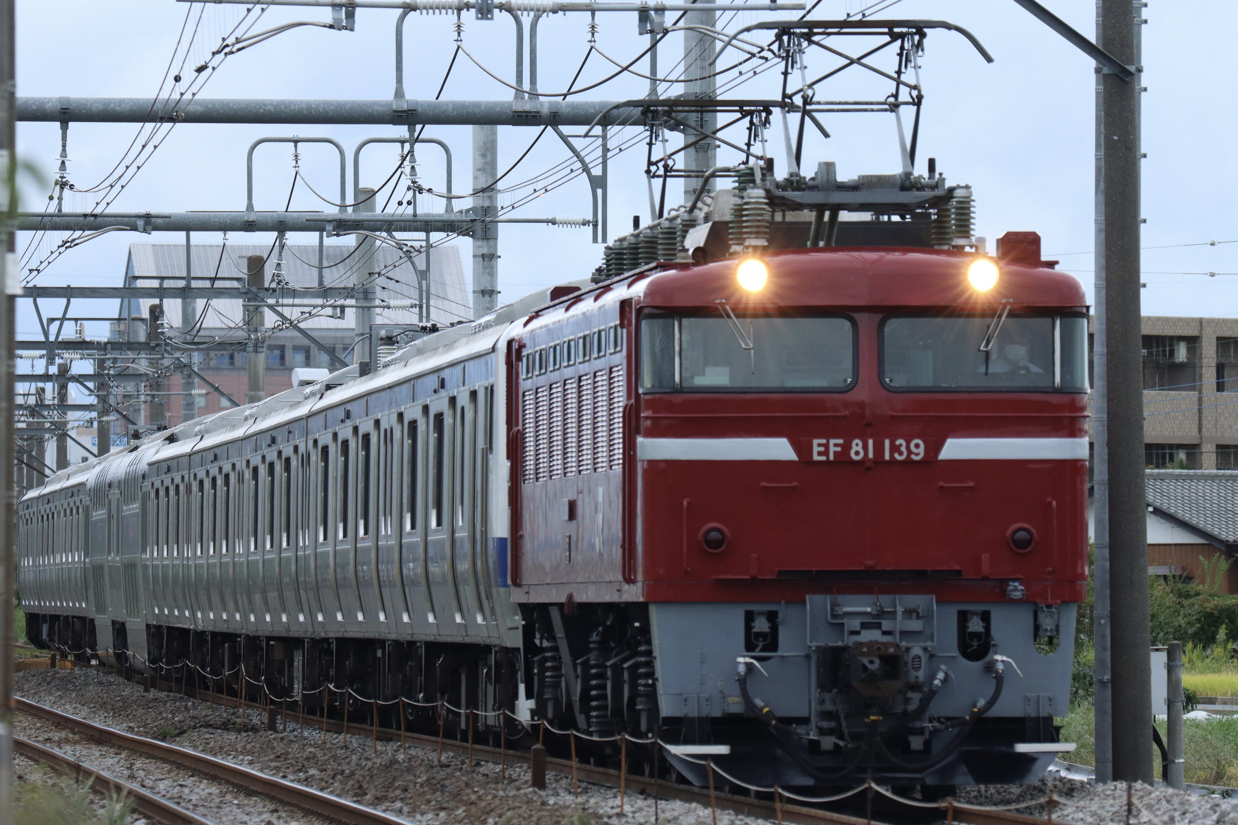 猫ヶ崎ミミ on Twitter: "10/5 EF81-139+K406 AT出場 EF81-141 https://t.co/knfrAO0A8r" / Twitter