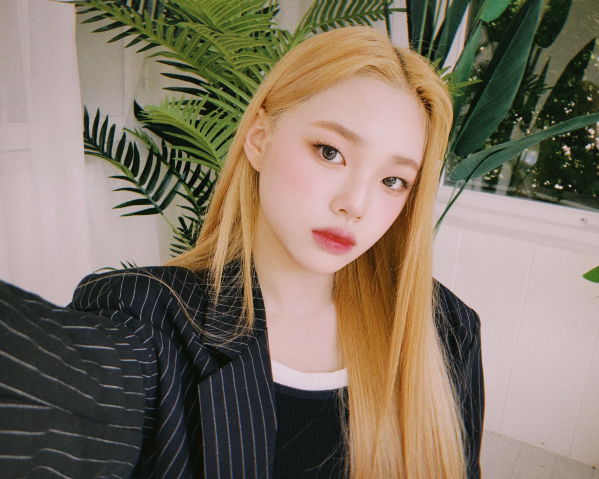 CLASS:y(클라씨) on Twitter: "[#보은] 클리키 사랑이라 부를 수 있을까?🤍🖤 #CLASSy #클라씨 #BOEUN https://t.co/F5ChDw06MQ ...