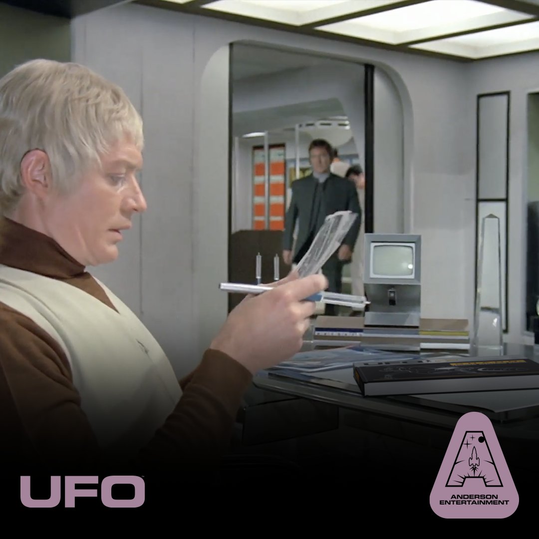 Gerry Anderson on Twitter: "Great to see the UFO S.H.A.D.O. Technical Operations Manual turning ...