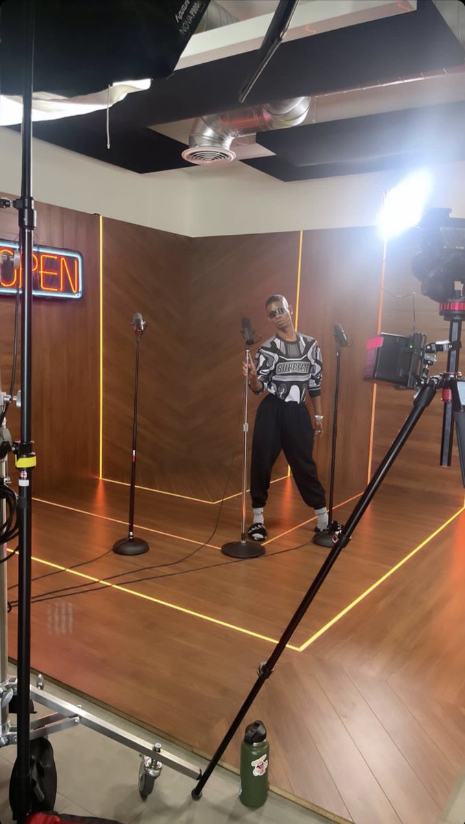 FLO Room On Twitter FLO s flolikethis Choreographer Kash Powell Seemingly Confirms Genius flo-room-on-twitter-flo-s-flolikethis-choreographer-kash-powell-seemingly-confirms-genius