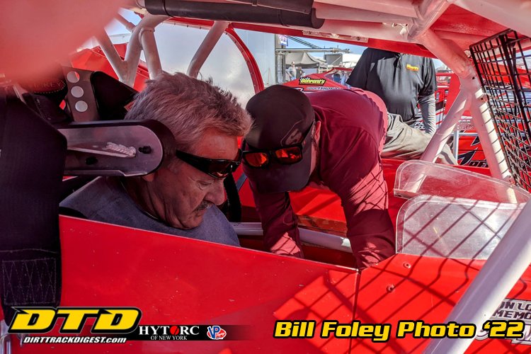 RT @DTDMike: A few photos of the legendary Kenny Brightbill getting ...