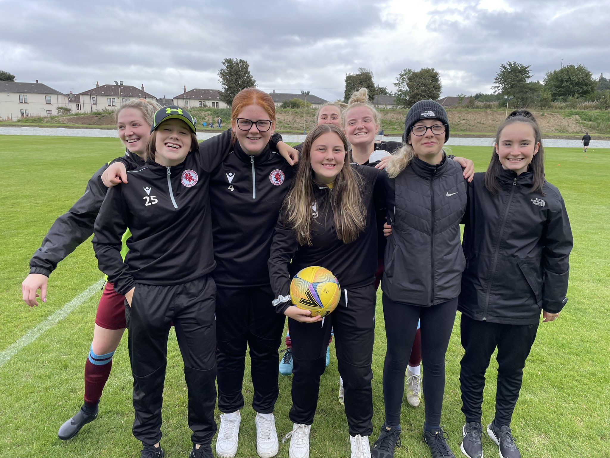 Dryburgh Athletic Girls & Women on Twitter: "🫶🏻 Togetherness - 𝙖 𝙛𝙤𝙘𝙪𝙨 𝙤𝙣 𝙩𝙚𝙖𝙢 𝙨𝙥𝙞𝙧𝙞𝙩 𝙖𝙣𝙙 𝙩𝙝𝙚 ...