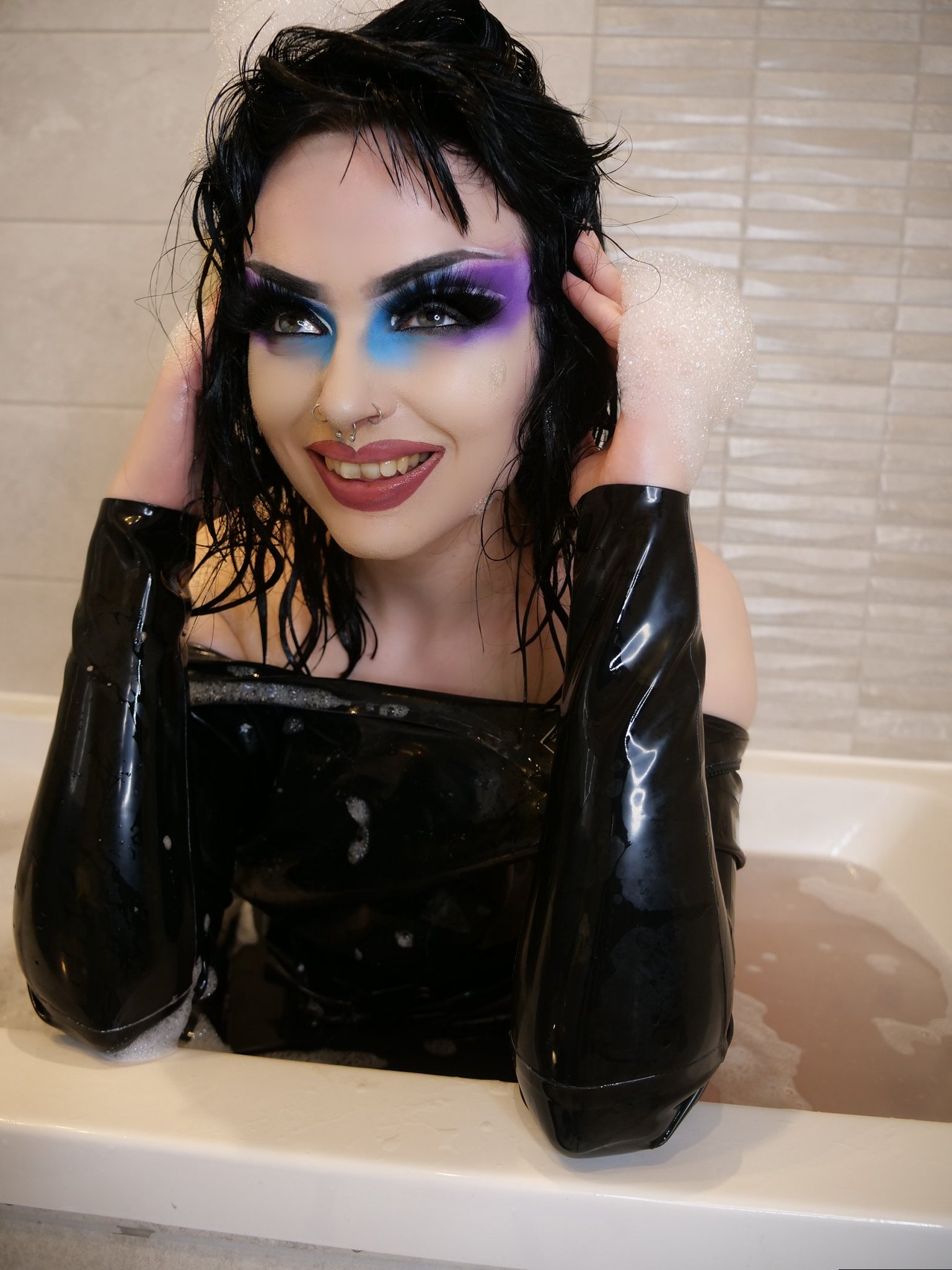🏴☠️ Empress Poison 🏴☠️ On Twitter Writing Those New Chapters ️ Hmzhffyc8h