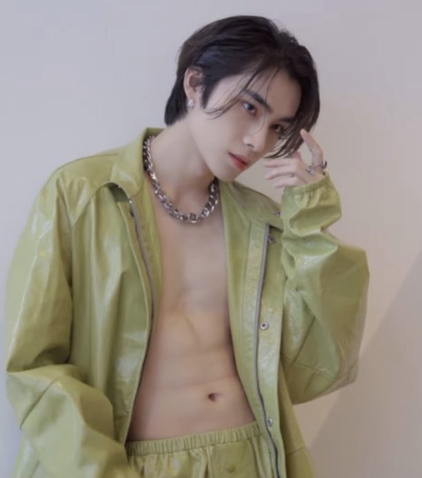 Legendary Kpop Abs ♂️ on Twitter: "1771. Xiaojun / WAYV"