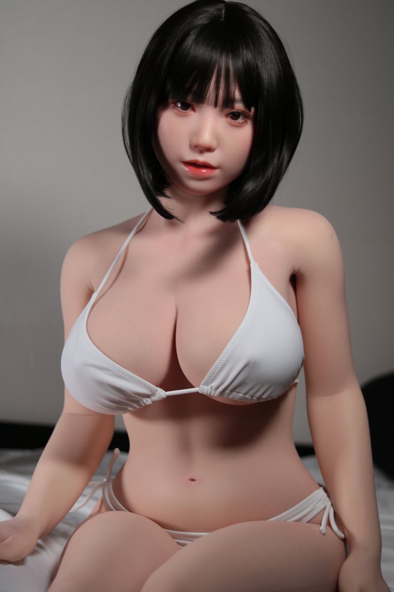 ツクモ on Twitter: "初投稿はシンプルな白ビキニ！ Topsinoの等身大ラブドールです！ #Topsino #sinodoll"