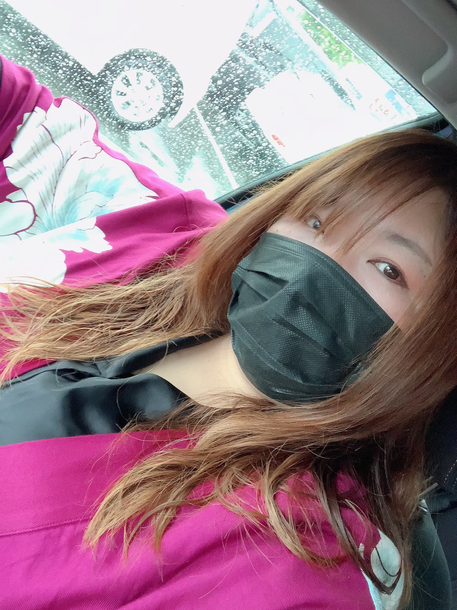 まなみ@ミケポOKAMI on Twitter: "仕事用の新しい羽織が、薄くて軽くてあったかくてデザインも大好きなんだが、腕の長さが足りなくて柄が撮れない。 くやしい。ダルシムになりたい ...