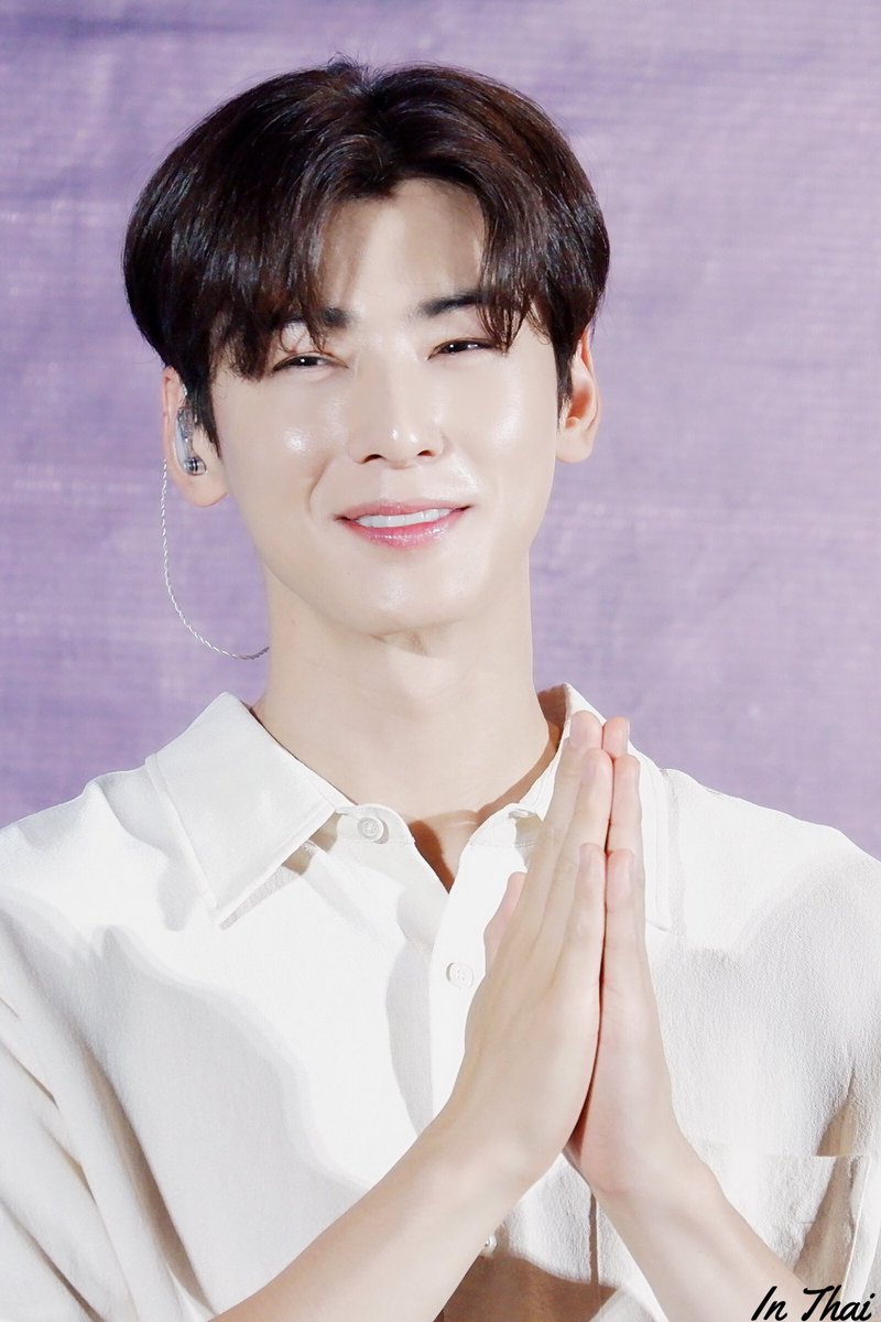 Sᴛᴀʀ ɪɴ Tʜᴀɪʟᴀɴᴅ on Twitter: "220730 PRESS CON ~ CHA EUN-WOO “JUST ONE 10 MINUTE” ” in Bangkok # ...