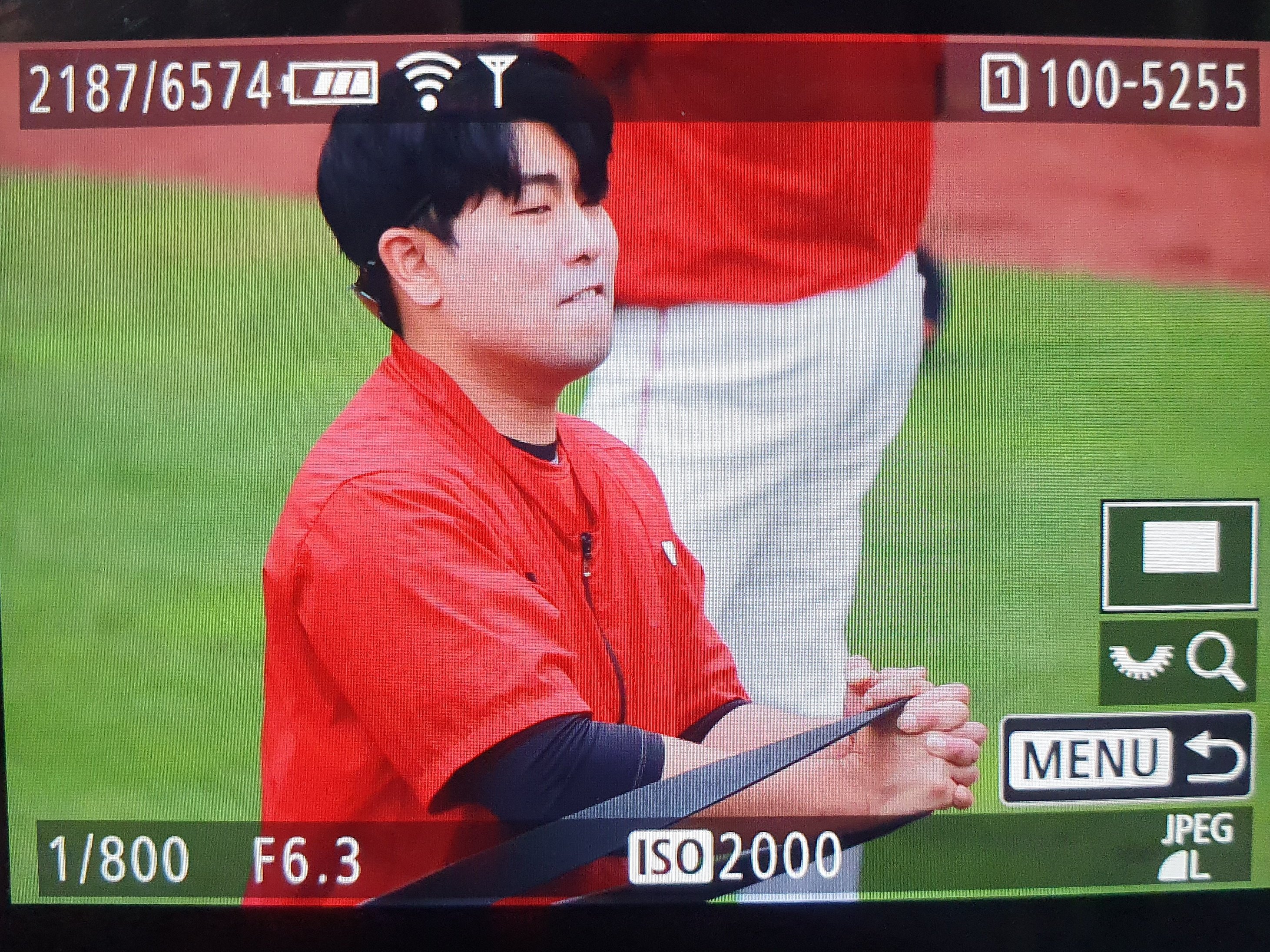 화폭 on Twitter: "잠깐 쉬는 틈을 놓치지않는 박종훈 https://t.co/Lfw8OEmUx3" / Twitter