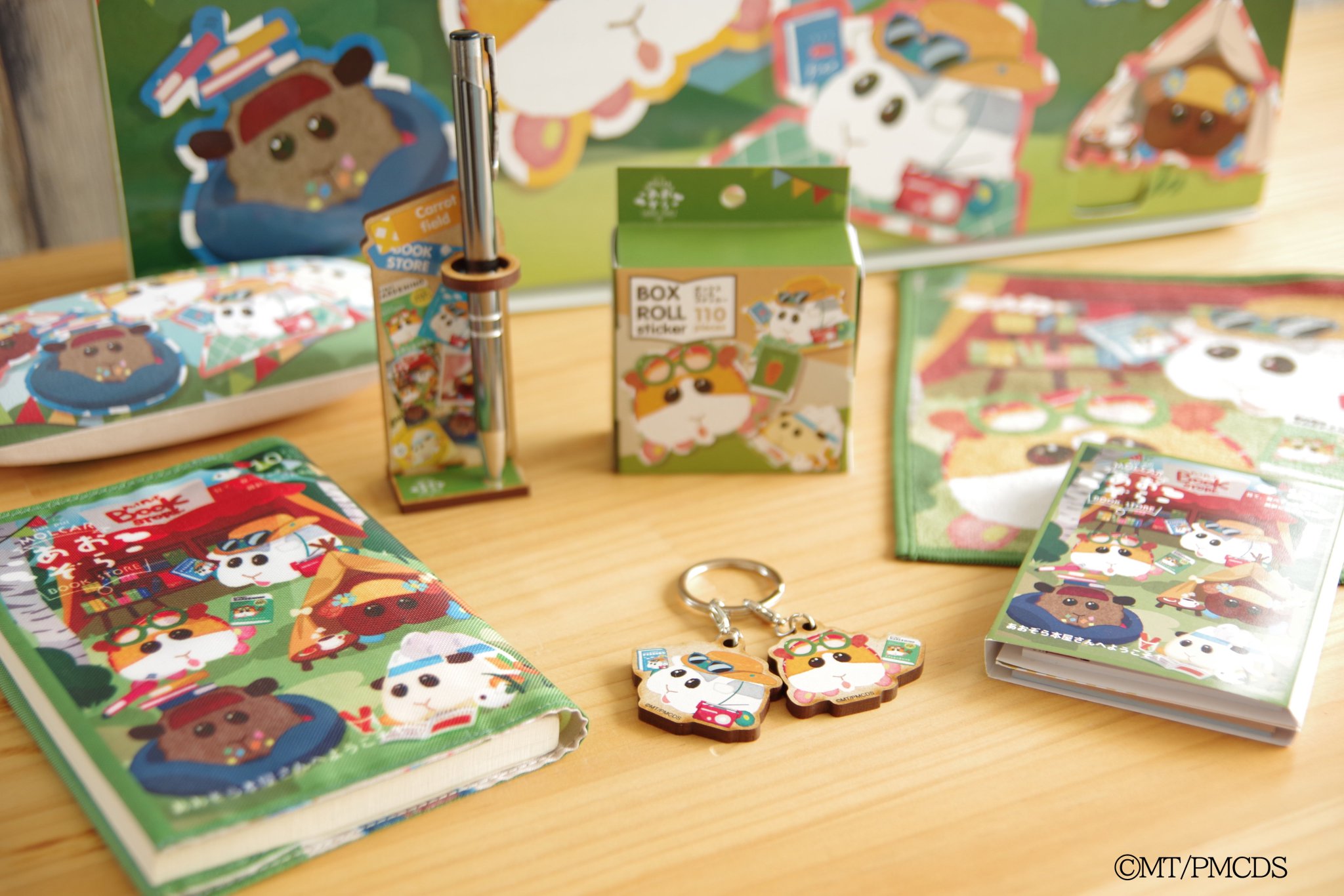 PUI PUI モルカー【公式】 on Twitter: "📚 PUI PUI モルカー あおぞら BOOK STORE📚 本日 10/7(金)発売！ 描きおろしアートを雑誌風にデザインした ...