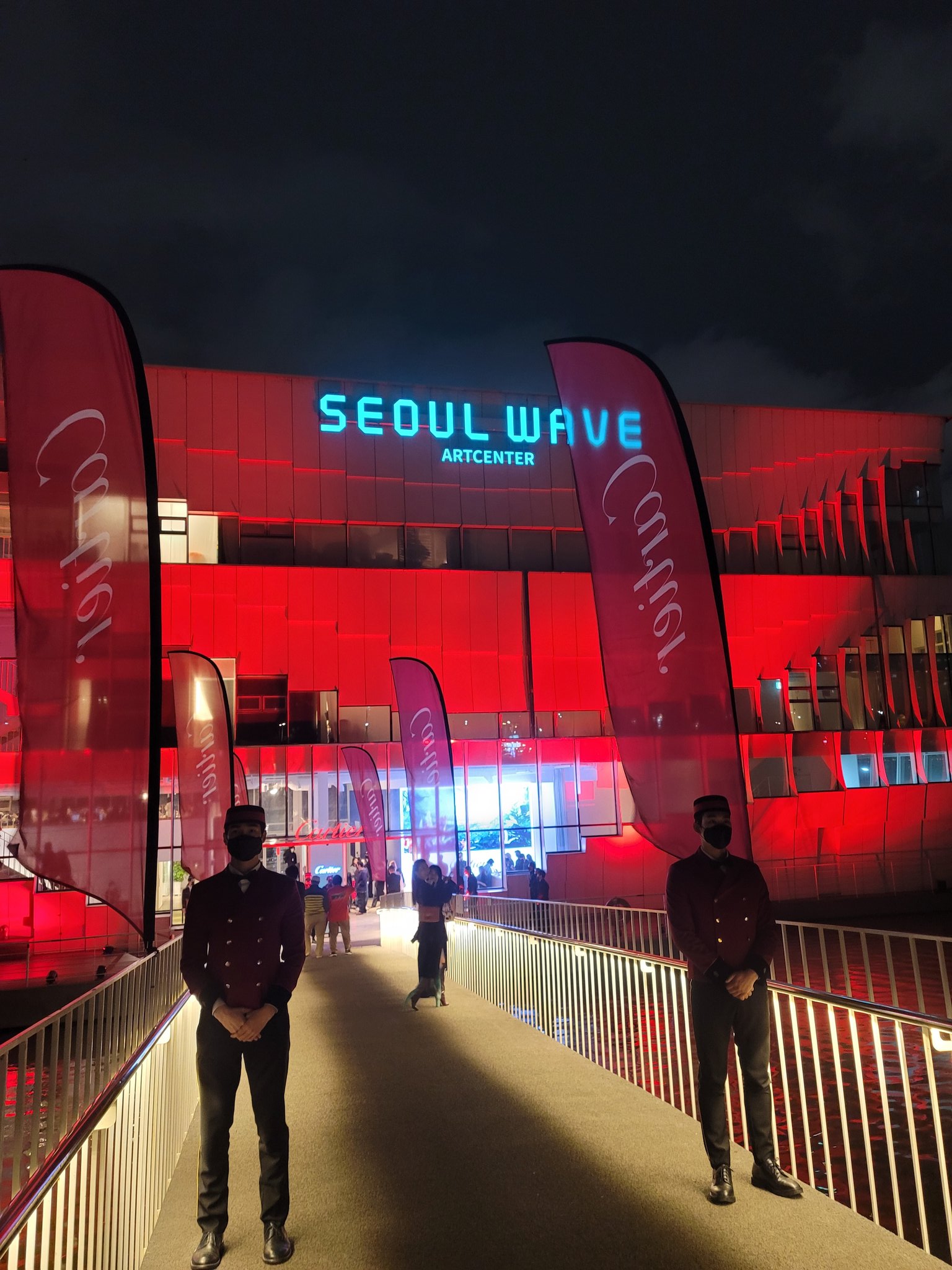 강남 펨돔 On Twitter 오늘 여기 온 섭 있으면 나랑 있다 나가서 해장국에 소주나 마시자 점심도 못먹었는데 핑거푸드 힘들다 연예인 구경 셀럽 구경 이제