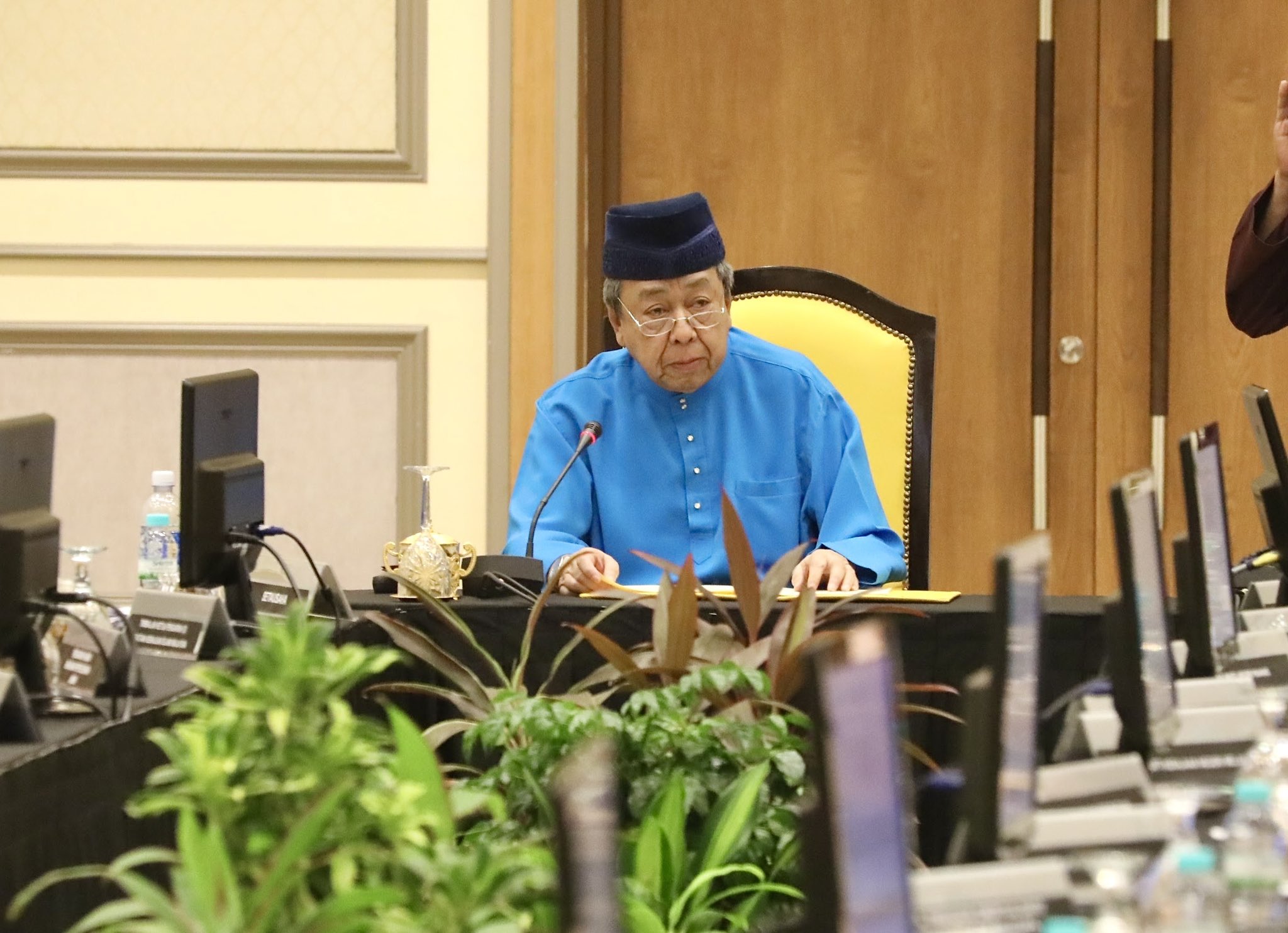 Selangor Royal Office on Twitter: "6 Oktober 2022 ~ DYMM Sultan Selangor Sultan Sharafuddin ...