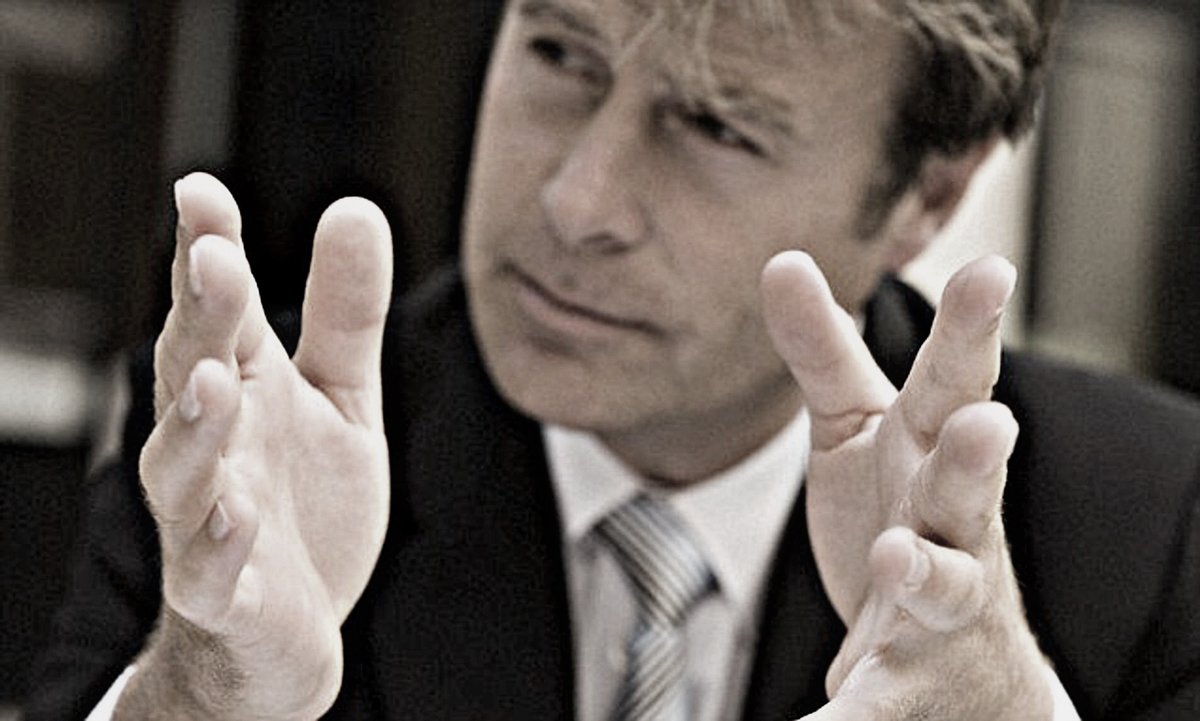 Knowing how and when to move your hands can give you amazing advantages ...