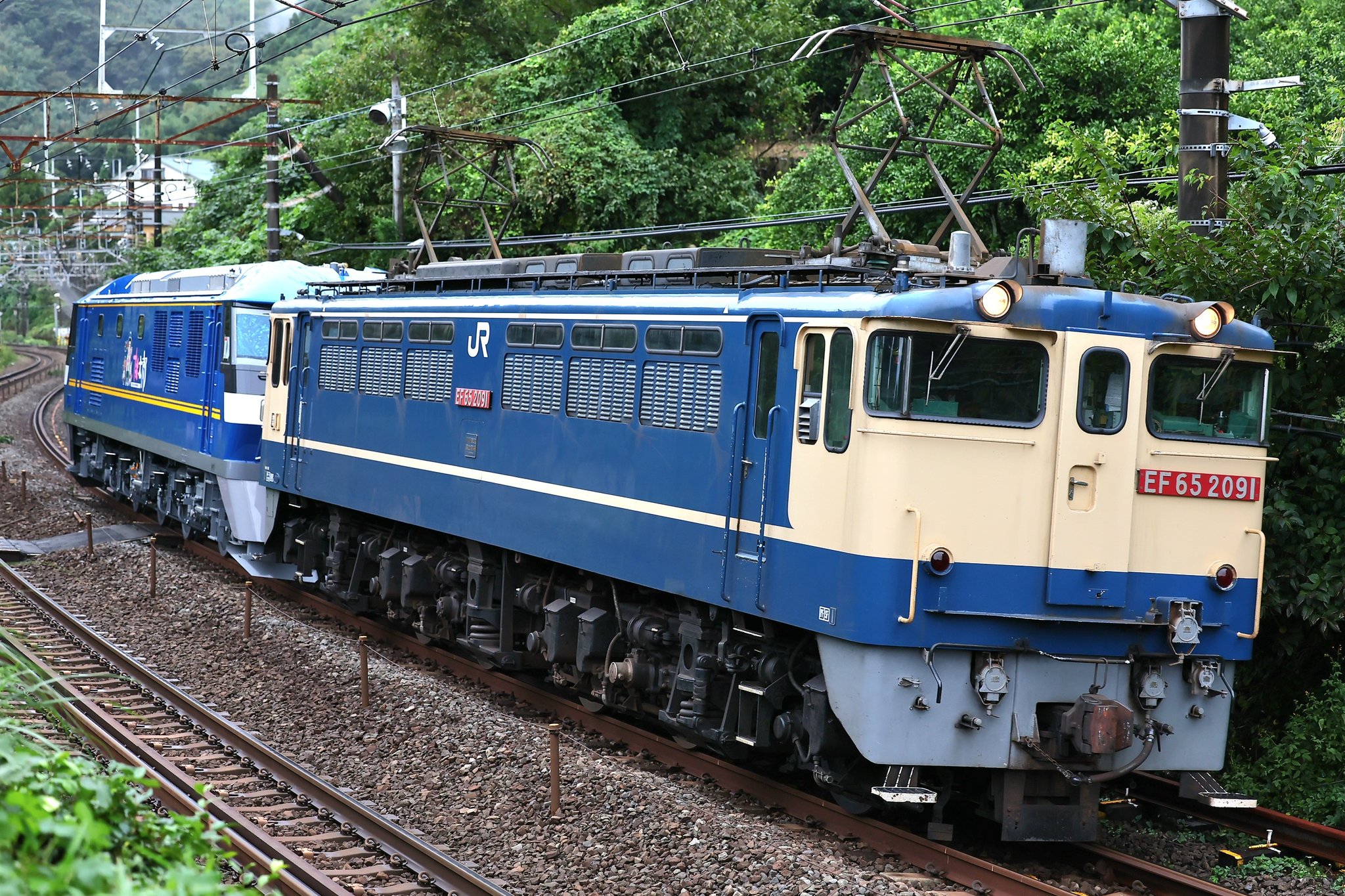 ちゃんぷる on Twitter: "2022/10/14 8860レ EF65 2091+EF210-348 甲種輸送 https://t.co/7nevjRr1R9" / Twitter