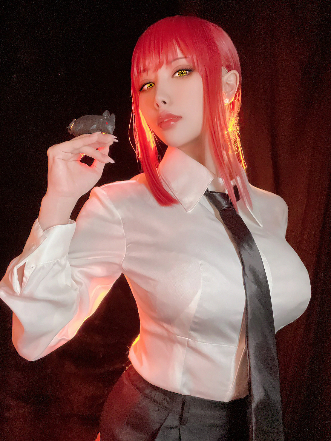 HaneAme daily private on Twitter: "#chainsawman Makima cosplay Bark for me ? https://t.co ...