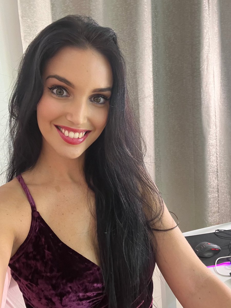 Animatrices & Célébrités 🇫🇷 on Twitter: "RT @PriscillaLiaud: C’est parti 🔥#twitch http://Twitch ...