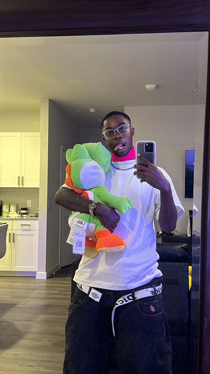 ¥oshi & +isa 🤪 tisakorean @tisakorean