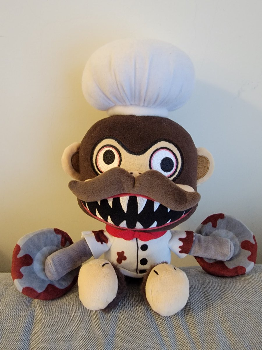 Vincent Livings 🎃 on Twitter: "Looks like the @Makeship Chef Monkey plushie is coming this month ...