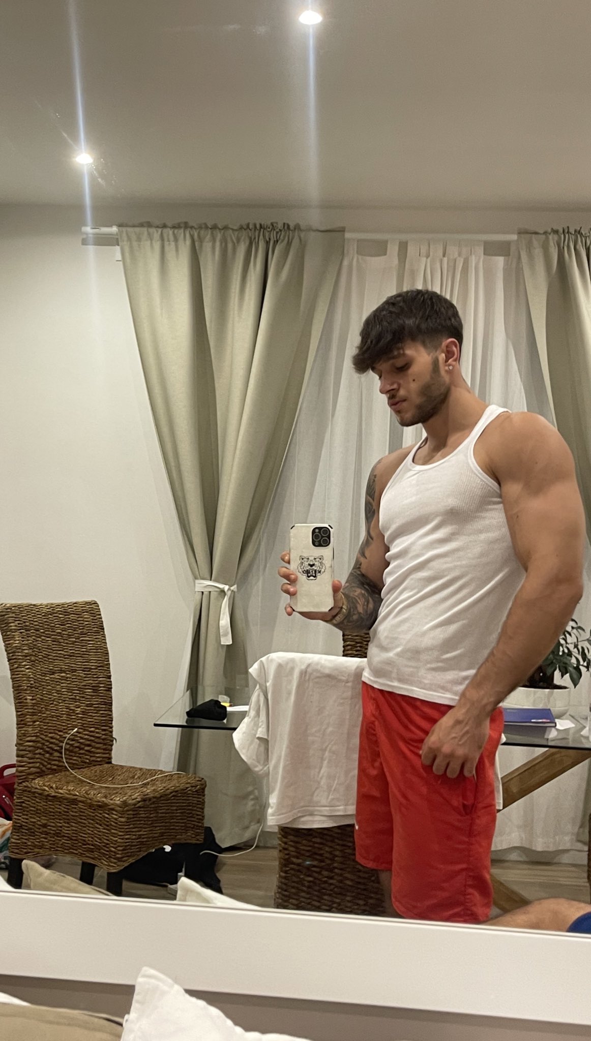 mirko di giulio| TOP 4% OF on Twitter: "hi my name is Mirko and I’m a ...