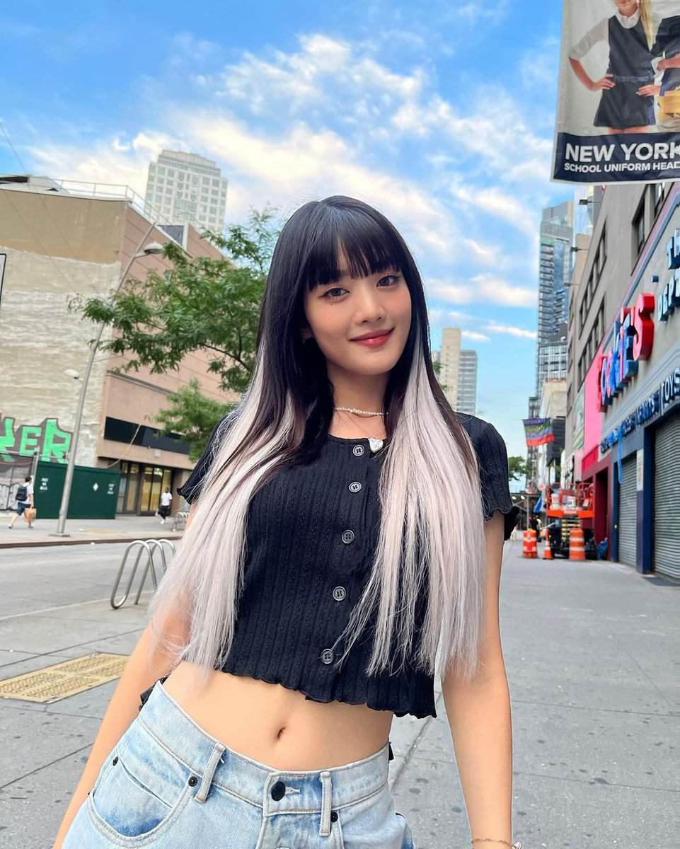 MINNIE THAILAND🎀 on Twitter: "[IG] 221007 min.nicha “ย้อนหลัง😙 @/noodle.zip” #มินนี่ #MINNIE #민니 ...