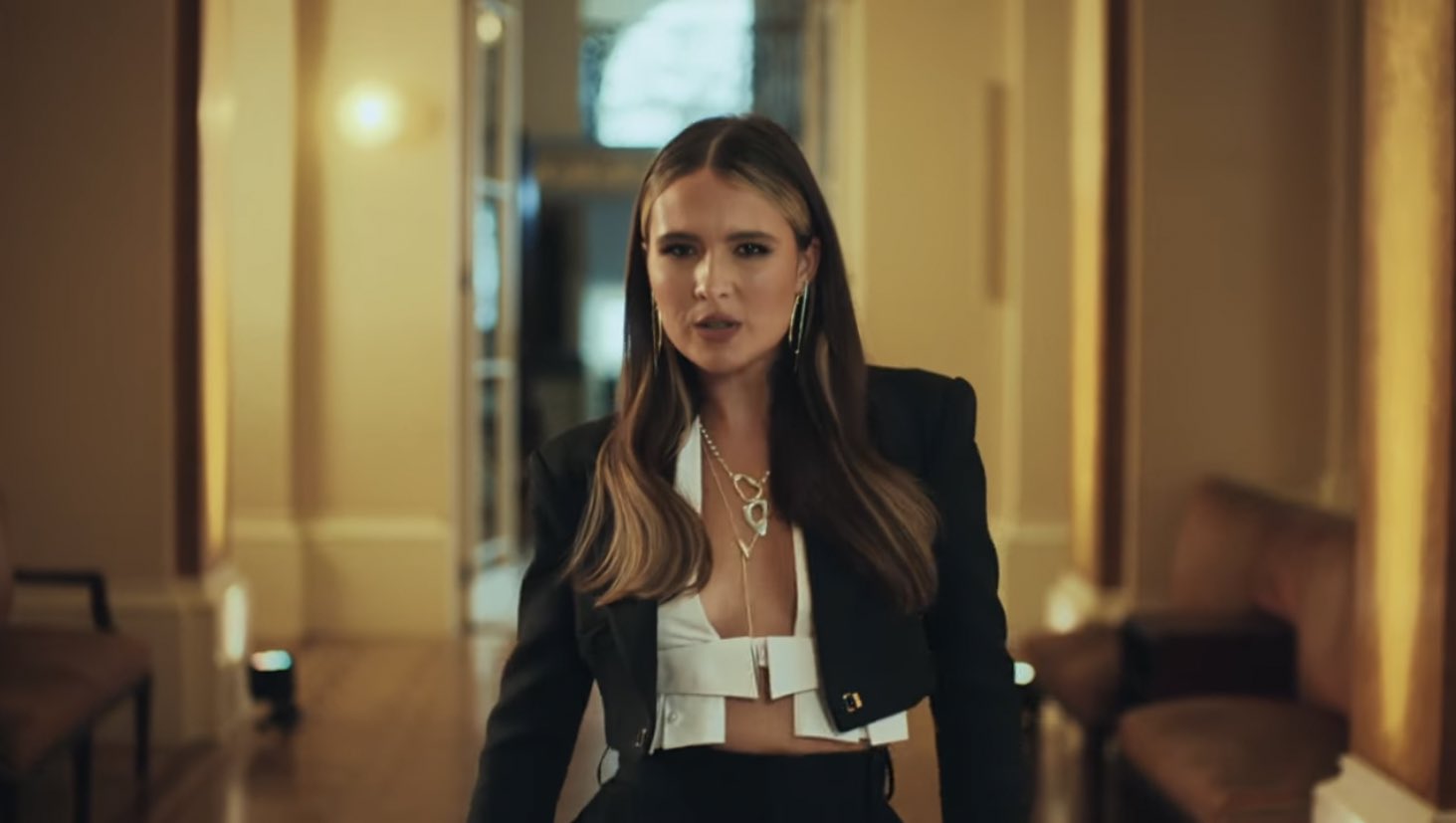 emily ♡ on Twitter: "@mimiwebb EXCUSE ME THE FITS!?!?!?! YOU ATE AND LEFT ZERO CRUMBS MA’AM # ...