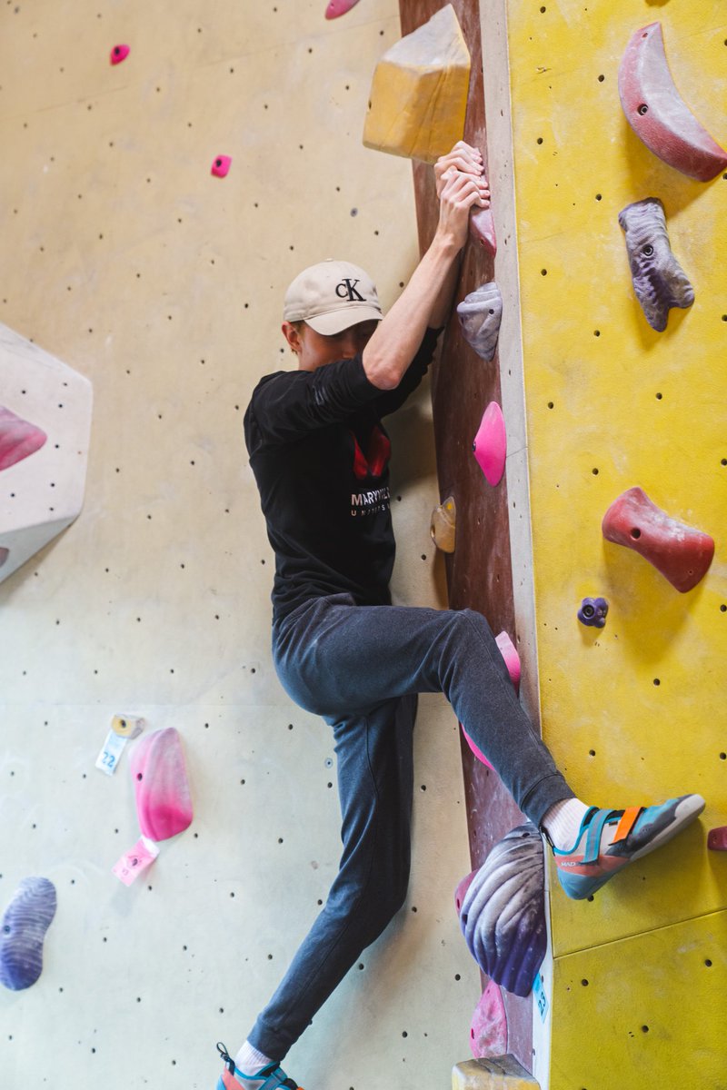 jordan on Twitter: "RT @kinchvfx: @clerkie convinced me to go climbing, I did a v37 or something ...