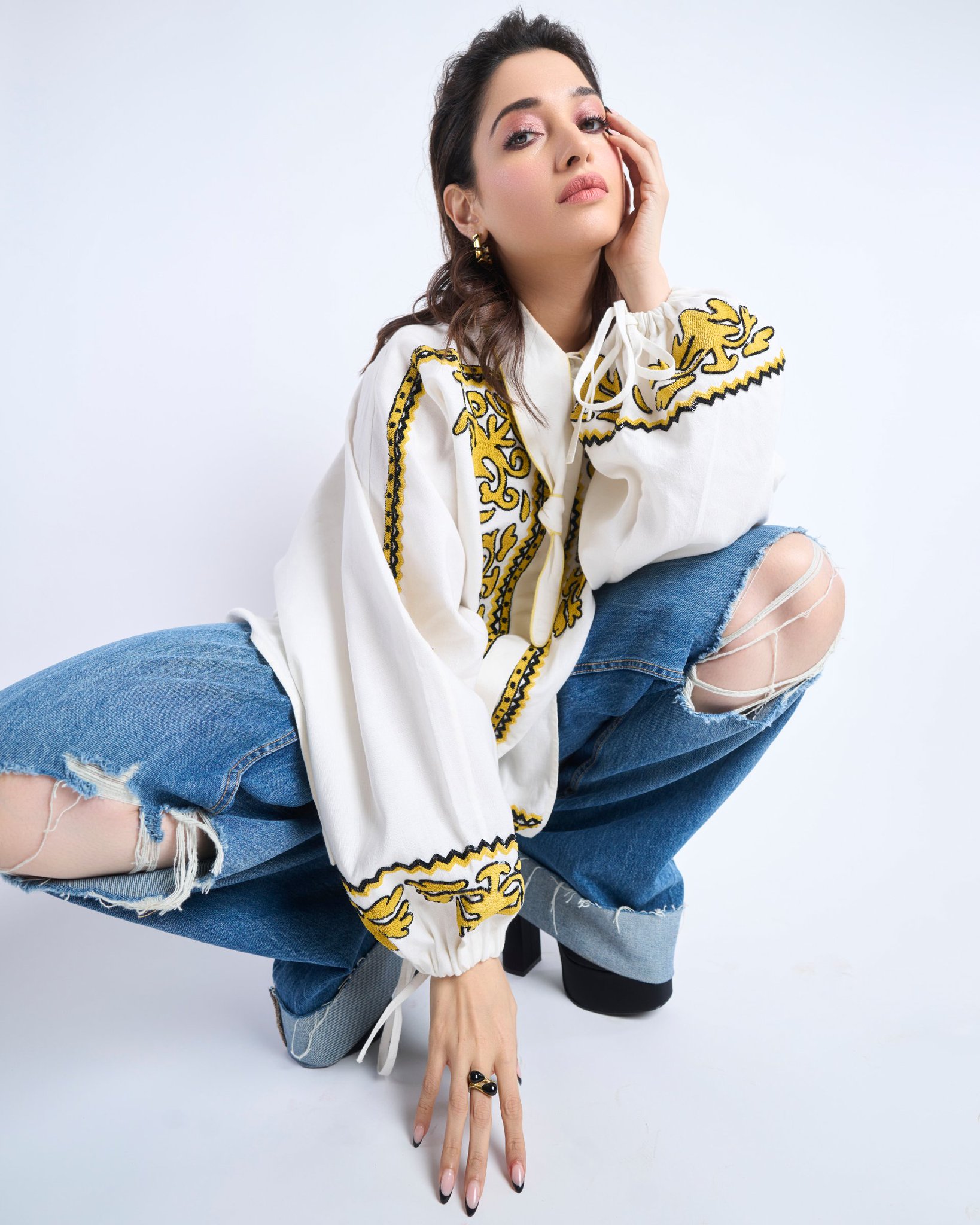 Tamannaah Bhatia On Twitter 🤍🤍🤍 G7hznv8go9 Twitter