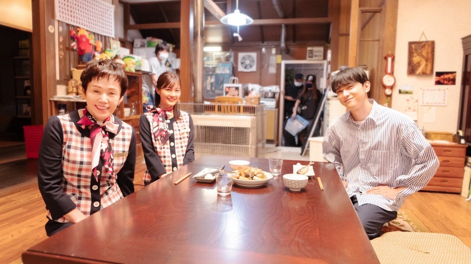 【公式】『PICU 小児集中治療室』フジ月9ドラマ 10月10日スタート！ on Twitter: "／ #PICU小児集中治療室 放送開始まであと2日 \ 志子田家での3人😊📸 #しこちゃん ...