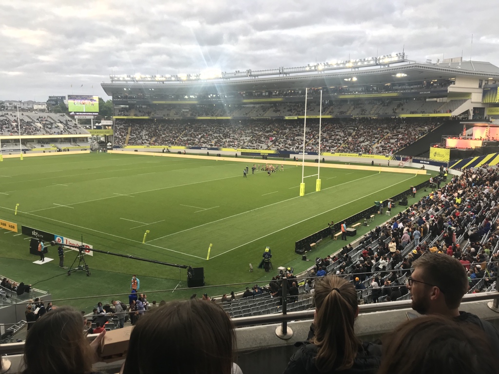 Robert Yang on Twitter: "at the rugby … idk who rita ora is but she’s here https://t.co ...