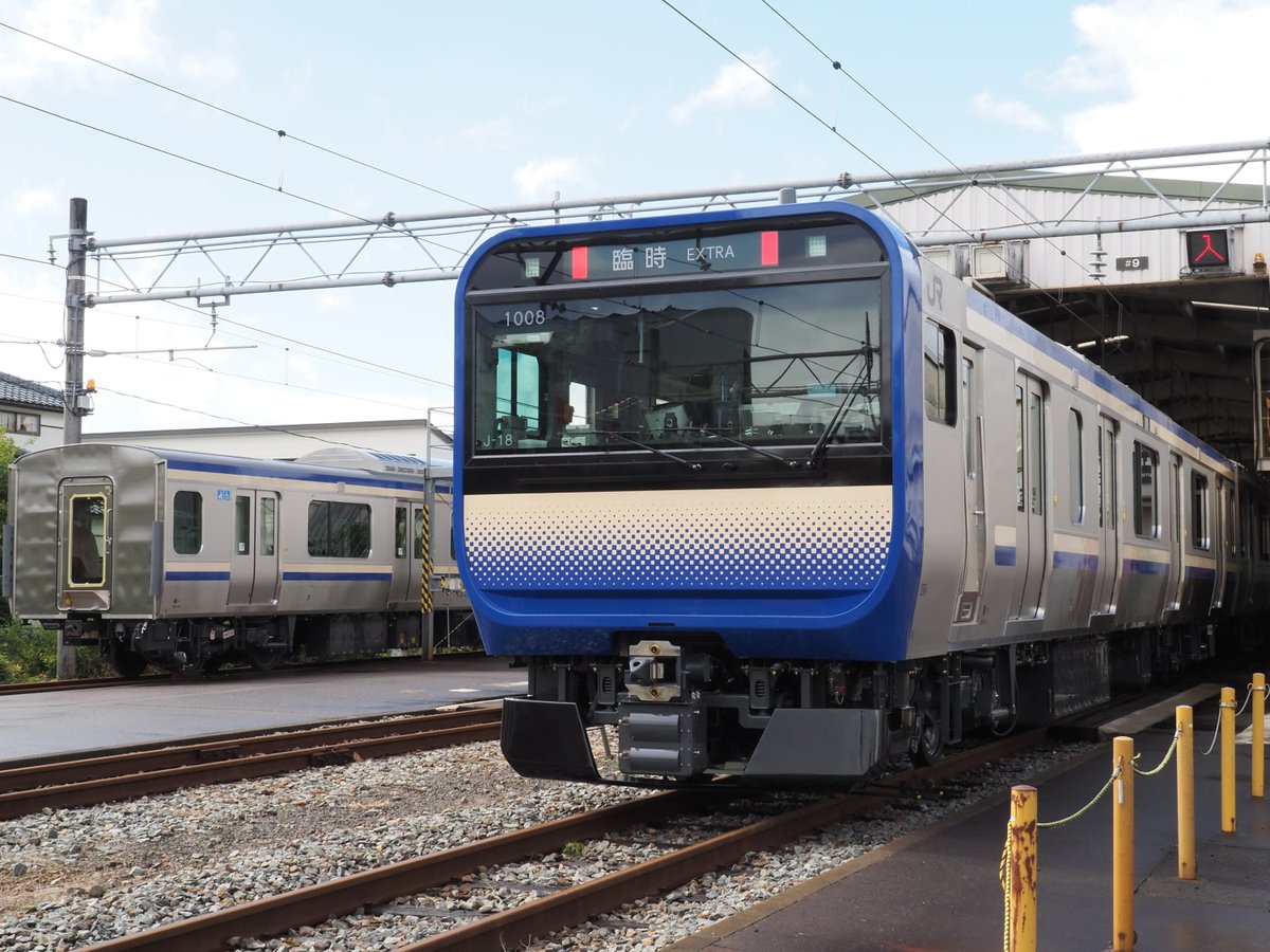 クロテツ007 on Twitter: "10月8日(土)、J－TREC新津、レールフェスタ(一般公開)。E235系, 2両増加。各工場内で確認できたのは、ｸﾊE235-1022,ｻﾊE235 ...