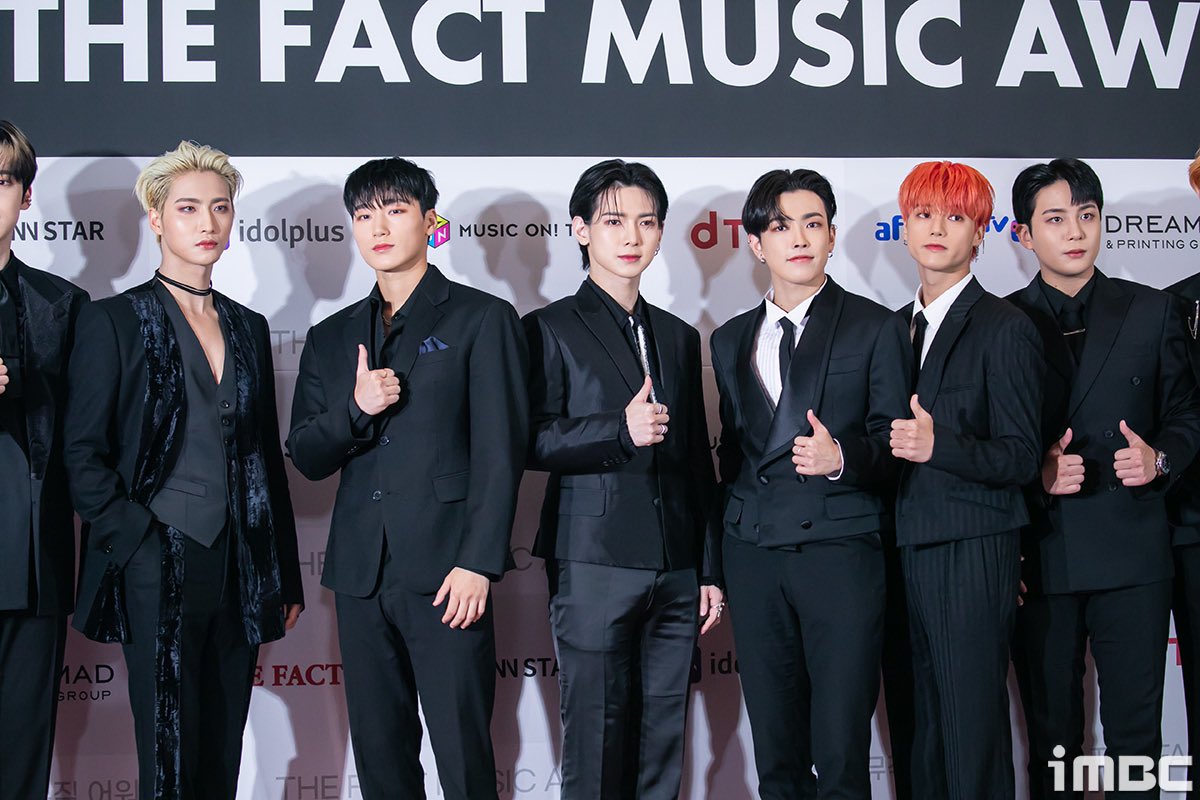 celine on Twitter: "[📷] 2022 TMA red carpet - #ATEEZ https://t.co/QVkwgCEjtZ" / Twitter