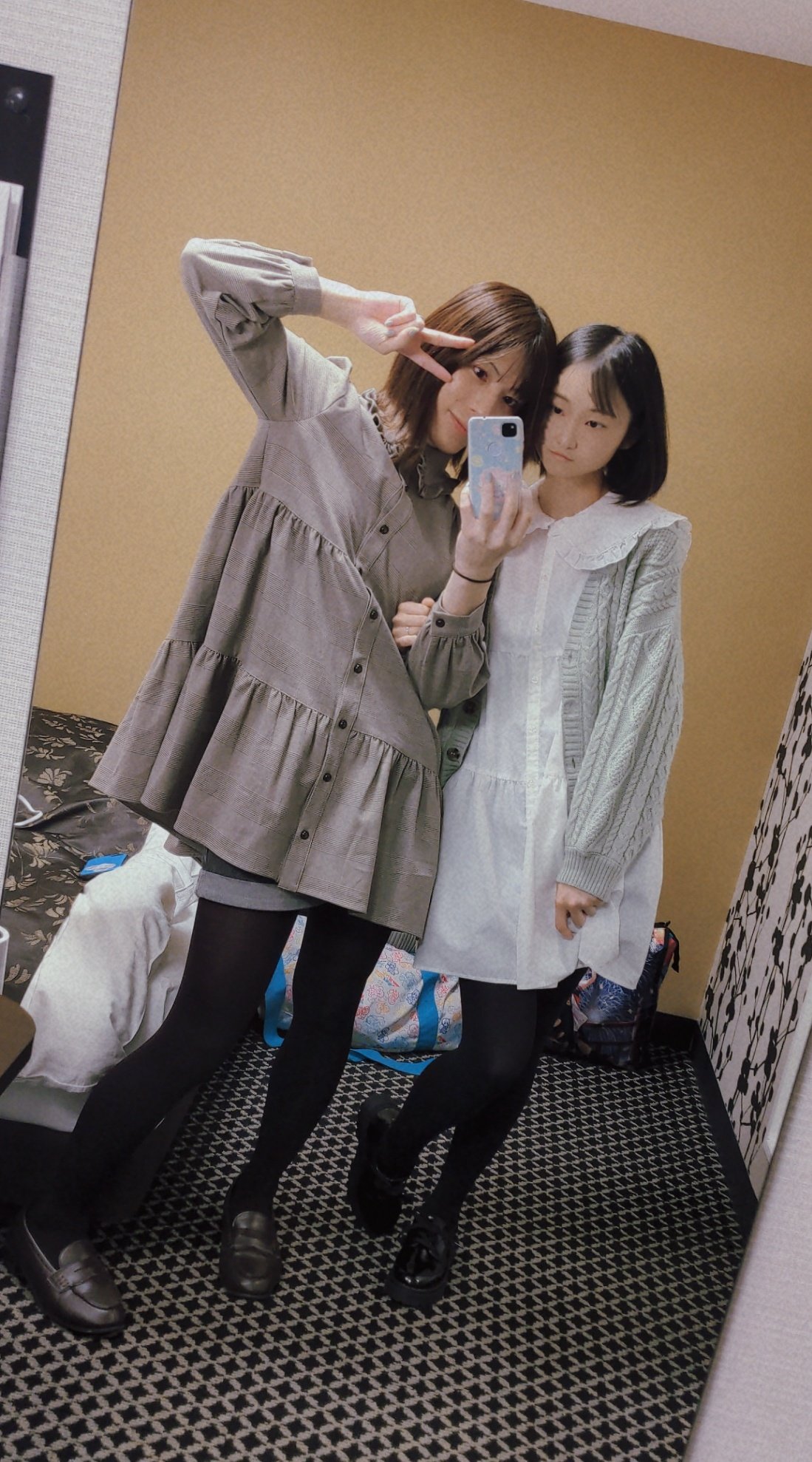 すーみん→C101 金曜 東O-15b on Twitter: "そんな豊橋の男にナンパされた2人はこちら https://t.co/FLoLYesSgu" / Twitter