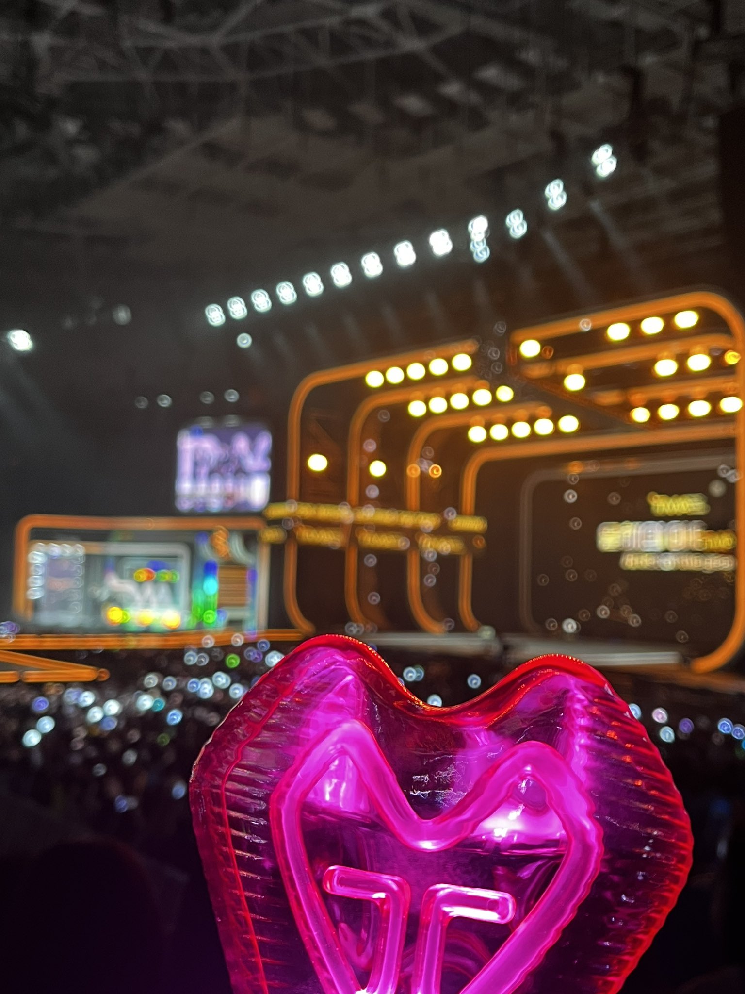 เสือกิ โฮกปี๊บ!🐯 (slow) (@likeastar_light) / Twitter