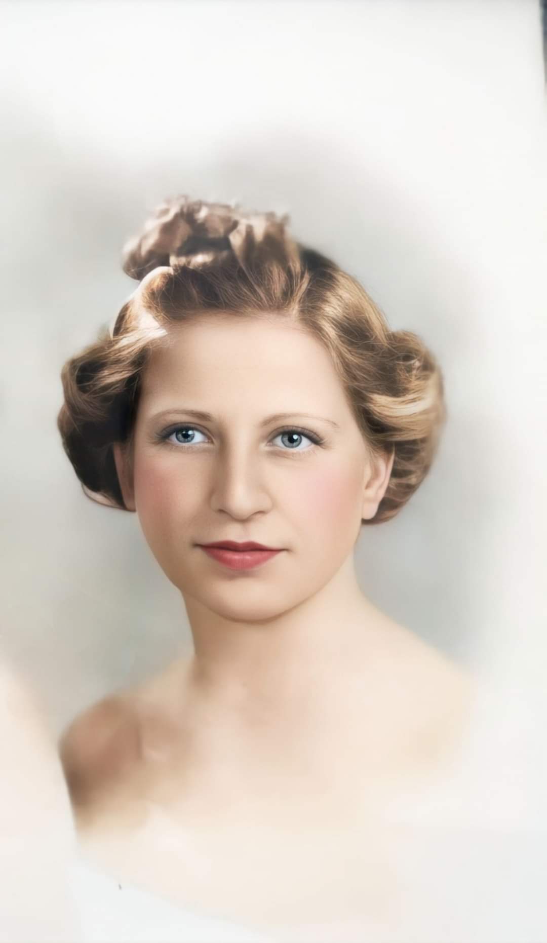 Meryn on Twitter: "@GrammaAndGinga not sure if I got her eye color right. Tried to look back ...