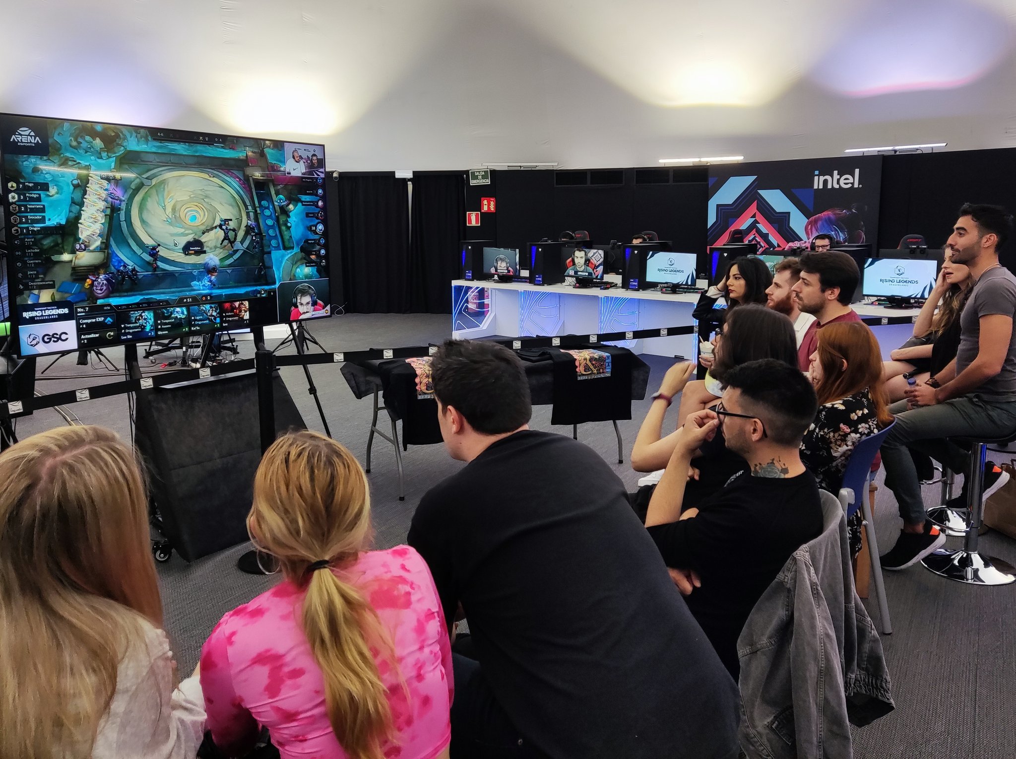 Teamfight Tactics ES on Twitter: "Estamos disfrutando en directo de la GSC#3 desde La Vaguada en ...