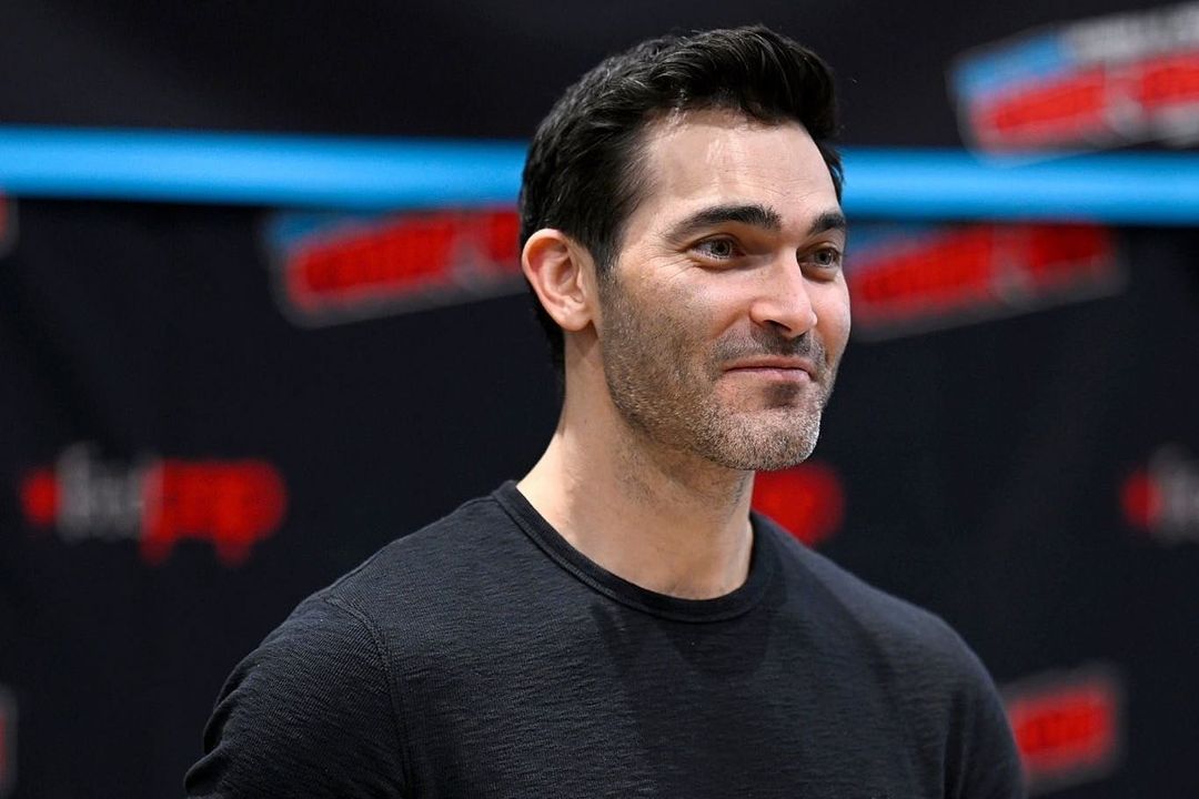 Teen Wolf on Twitter: "RT @TYLANLATAM: Mas fotos de Tyler Hoechlin el dia de hoy en #NYCC2022 Cc ...