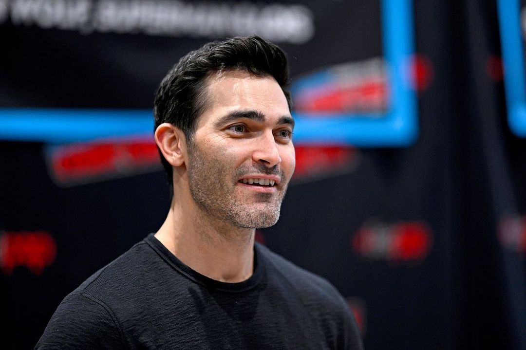 Teen Wolf on Twitter: "RT @TYLANLATAM: Mas fotos de Tyler Hoechlin el dia de hoy en #NYCC2022 Cc ...