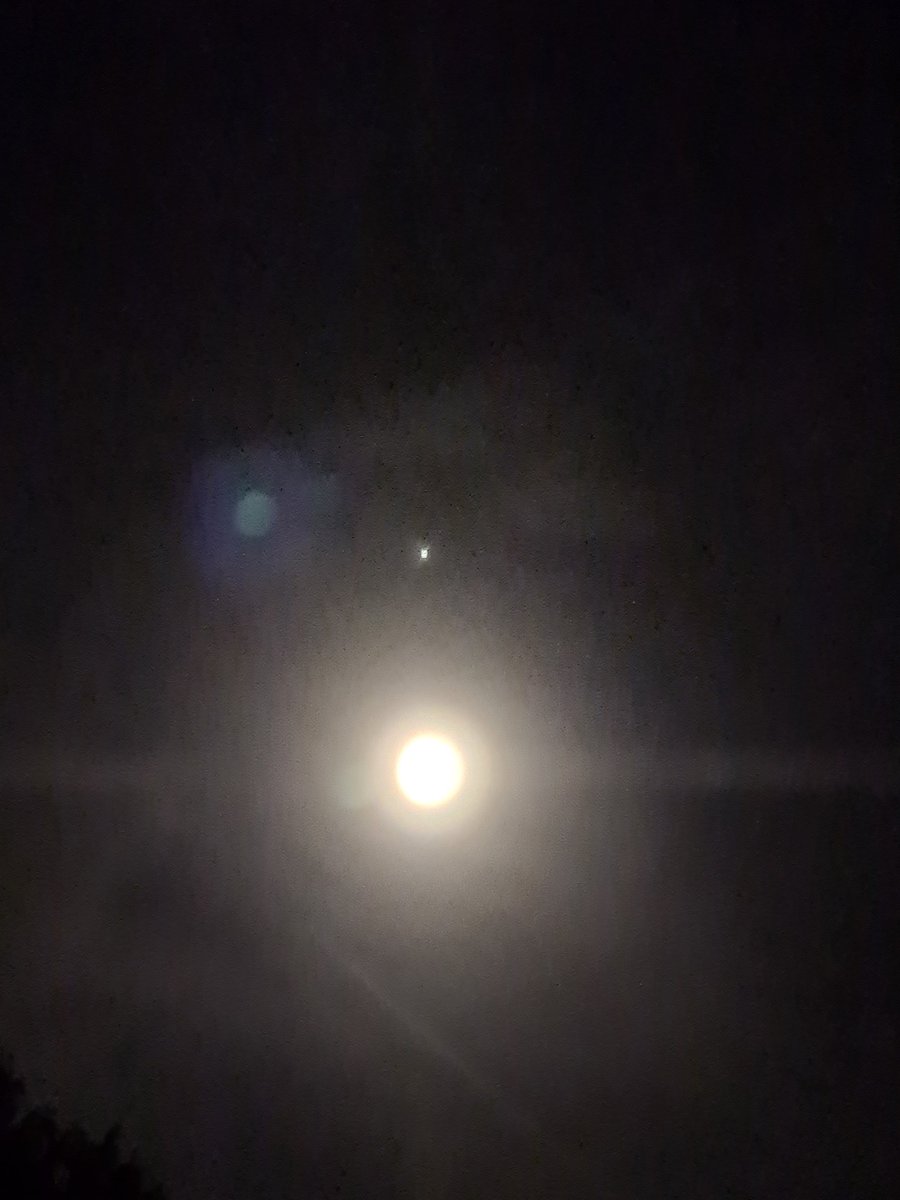 Dr David Boyce On Twitter That Big Bright Dot Above The Moon Is The Planet Jupiter Go Have A dr-david-boyce-on-twitter-that-big-bright-dot-above-the-moon-is-the-planet-jupiter-go-have-a