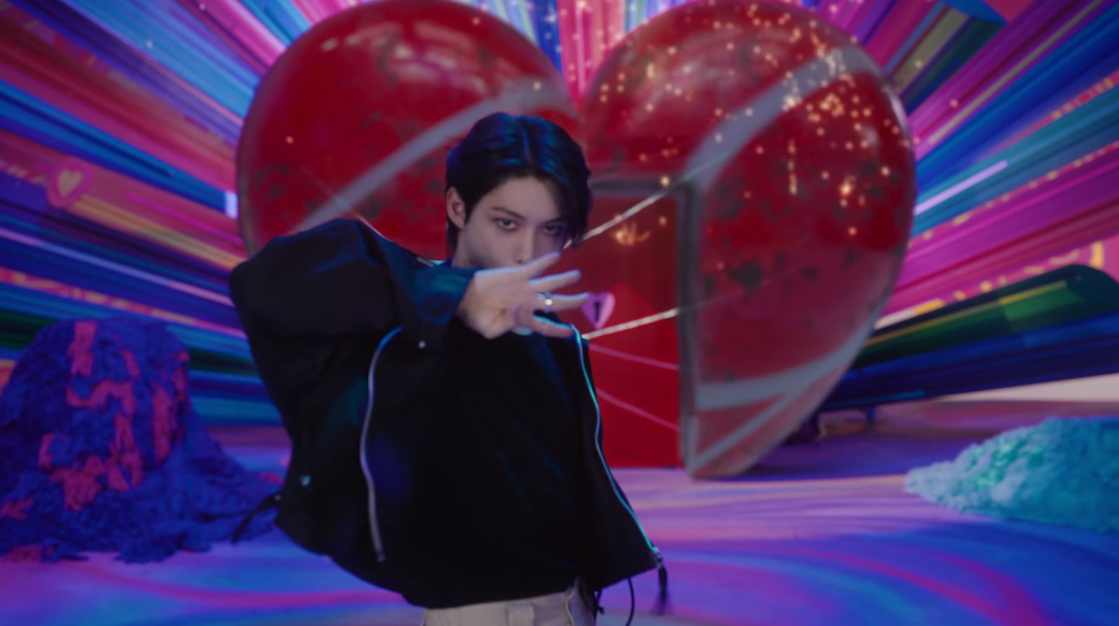 Stray Kids Chart Data 💗 on Twitter: ""CASE 143" M/V has now surpassed 18,800,000 (18.8M) views ...