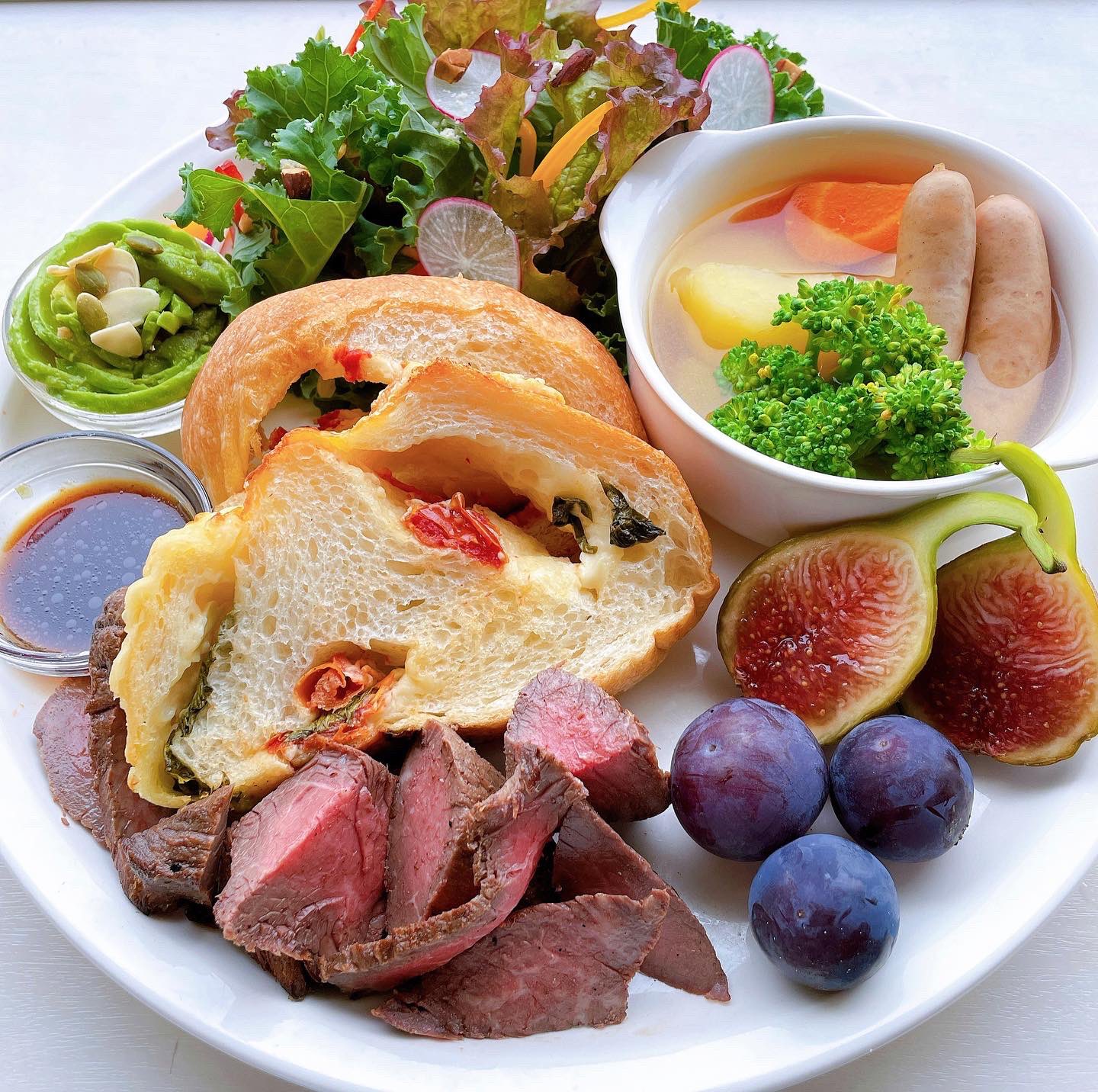 ꧁スカーレット꧂29K on Twitter: "RT @Momchannel88: 日曜日の朝ごパン💕 https://t.co ...