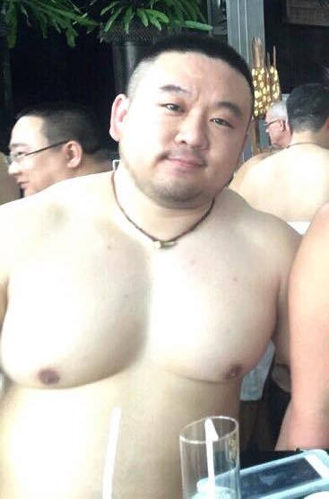 beefymuscle.com on Twitter: "Cute bears with massive pecs! https://t.co/Oojza3eSHZ #beefy # ...