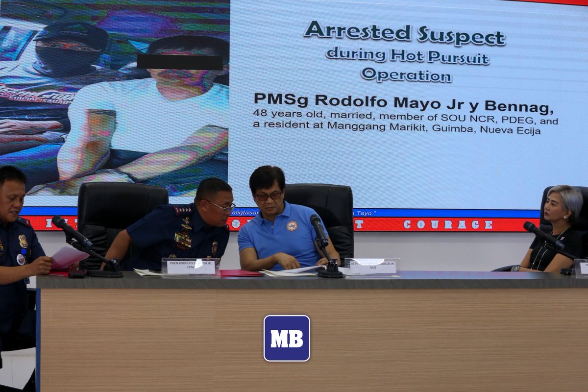 LOOK: DILG Sec. Benjamin Abalos, PNP Chief PGen Rodolfo Azurin Jr ...