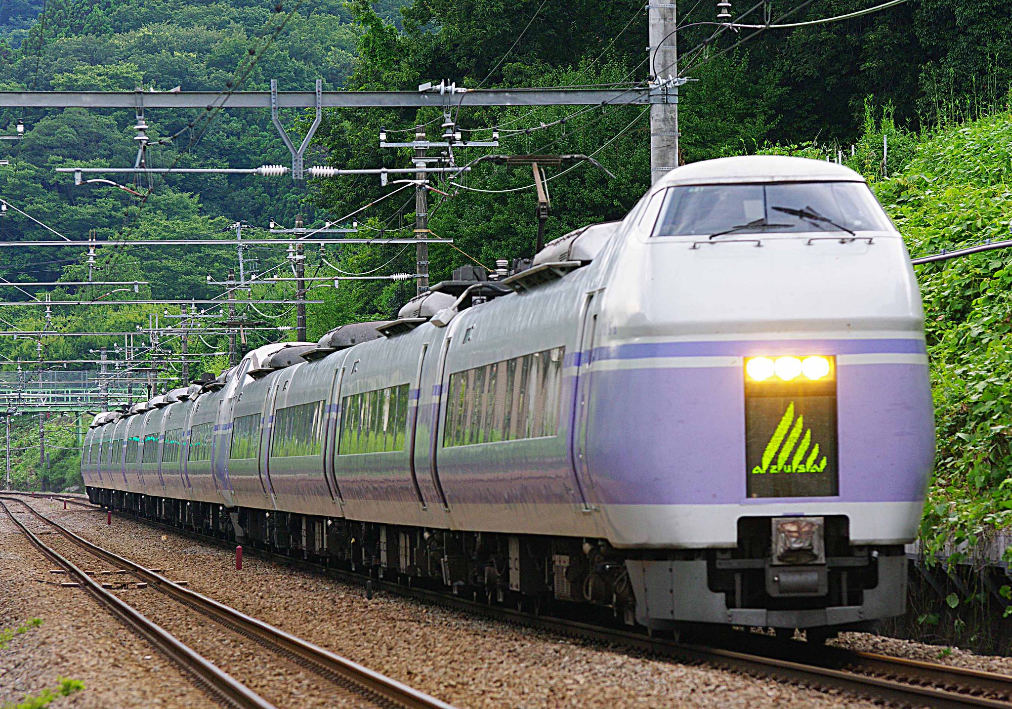 シリウス on Twitter: "#二度と撮れない写真を貼れ #E351系 #スーパーあずさ E351系 スーパーあずさ号 全て2015年～2016年に撮影 この頃はE351系とE257系の ...