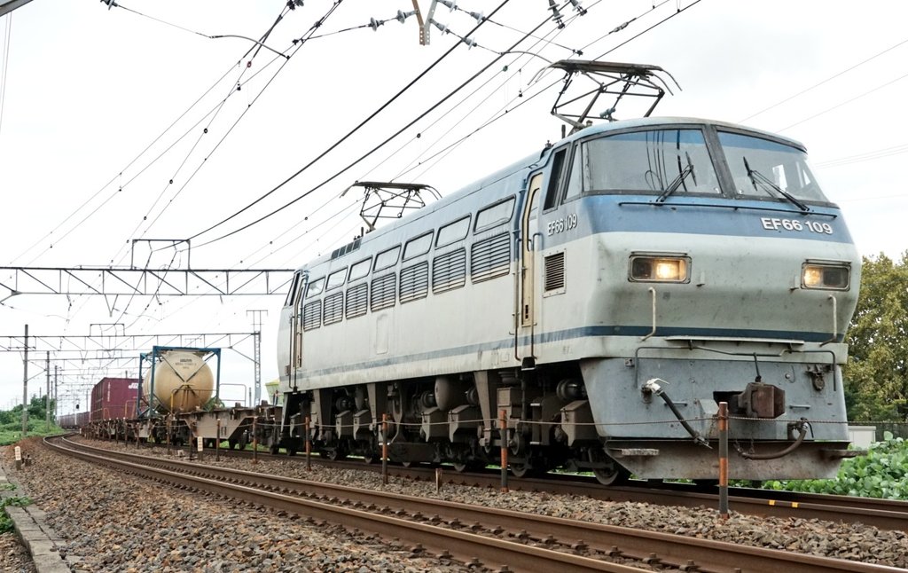 キハ702 on Twitter: "こんにちは。5085レ EF66-109 2022年10月10日12:10野洲守山間 https://t.co/Kd3wj2anHA" / Twitter